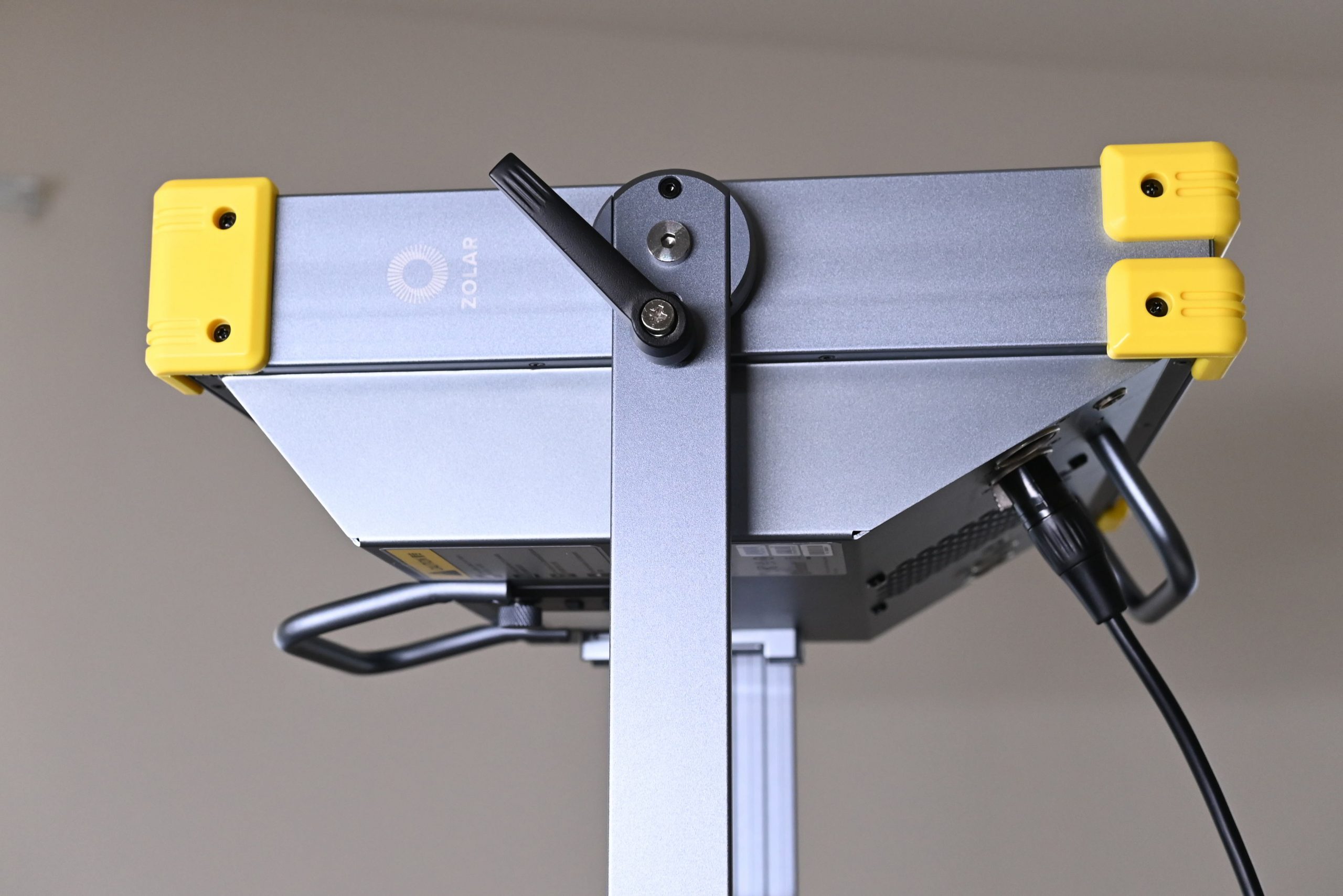 ZOLAR 1x1 LED Lights 136 05 - Newsshooter