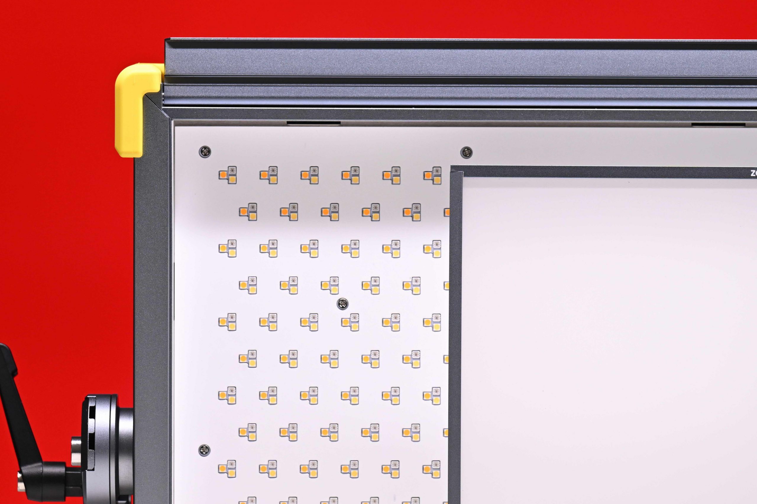 ZOLAR 1x1 LED Lights 32 67 - Newsshooter