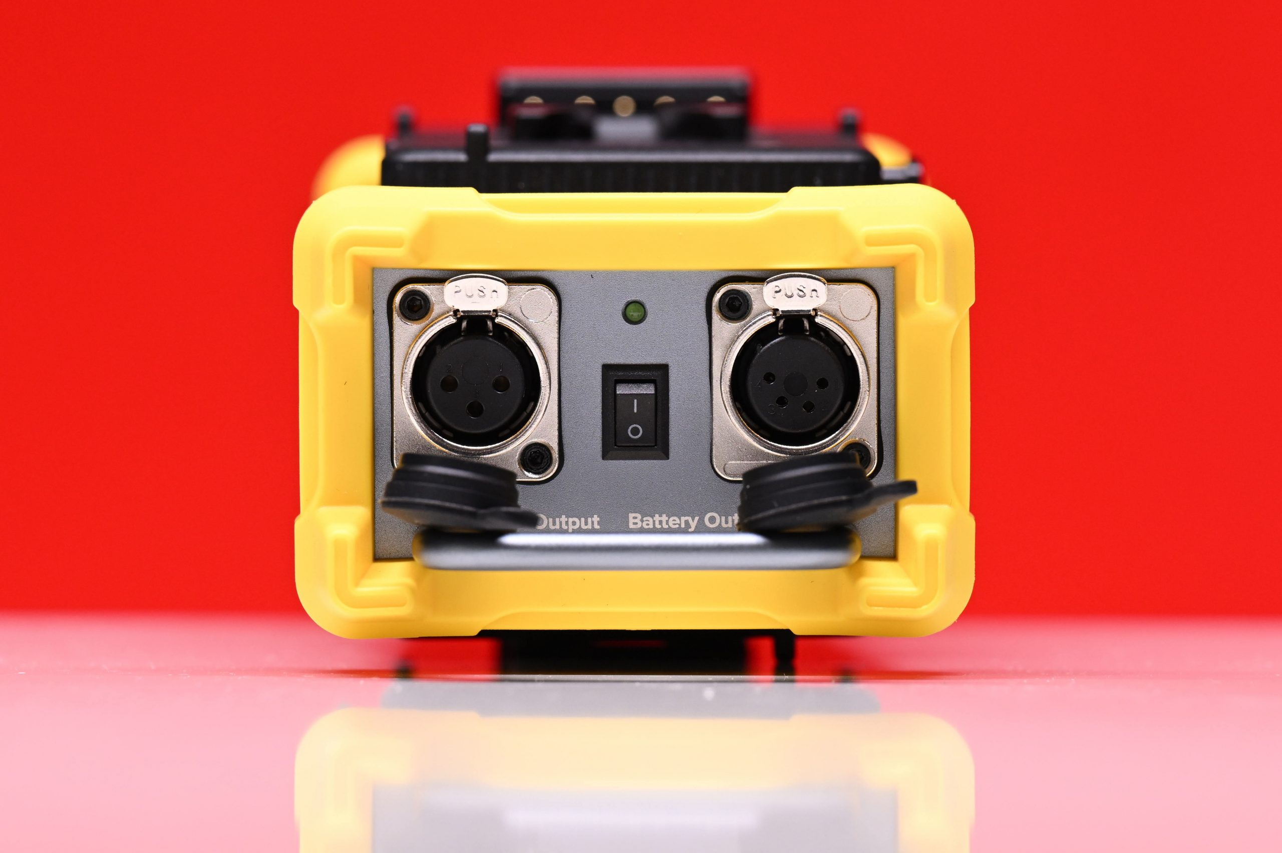 ZOLAR 1x1 LED Lights 90 - Newsshooter