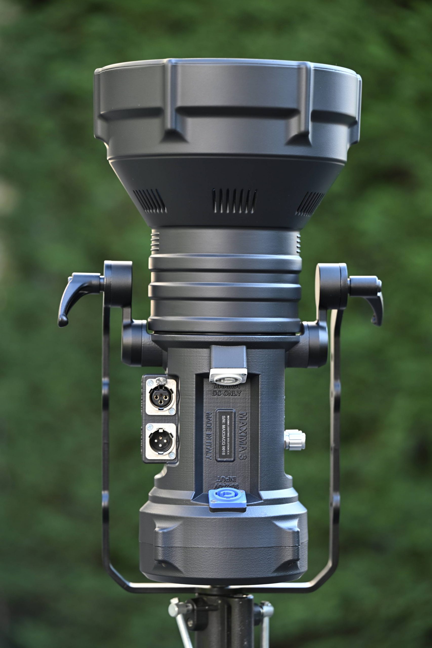 Maxima 3 Review - Newsshooter