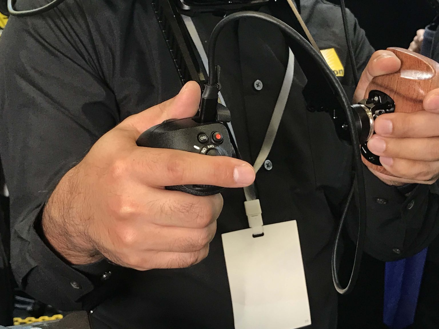 Nikon MC-N10 Remote Grip First Look - Newsshooter