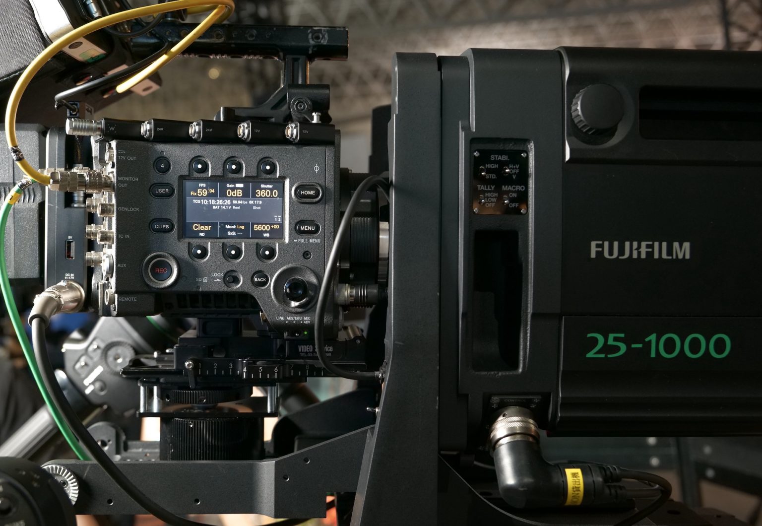 FUJINON HZK25-1000mm F2.8-5.0 PL Mount Box Lens First Look - Newsshooter