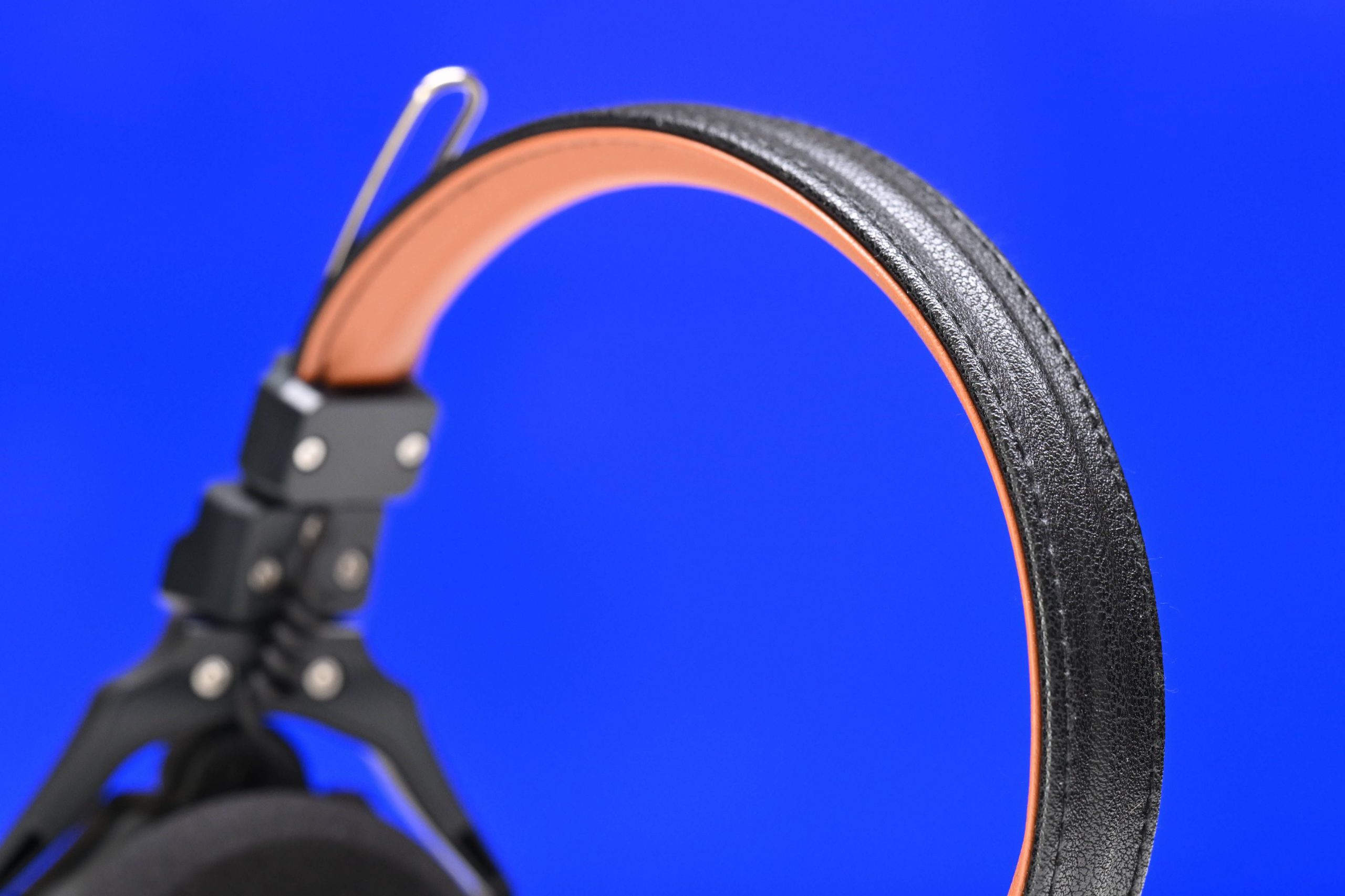 Hollyland Solidcom C1 Pro Review - Newsshooter