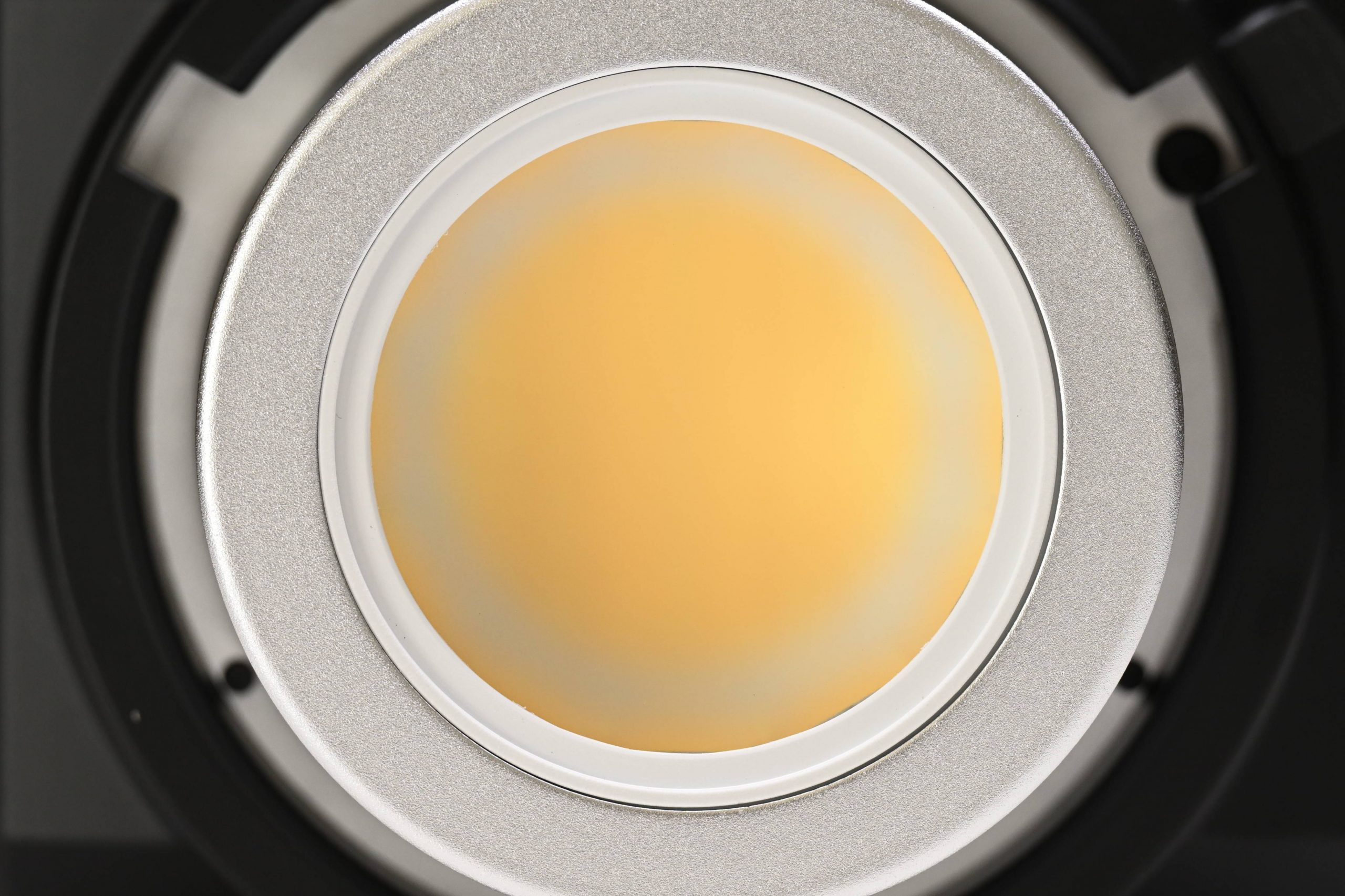 Nanlite Forza 300B II 18 - Newsshooter