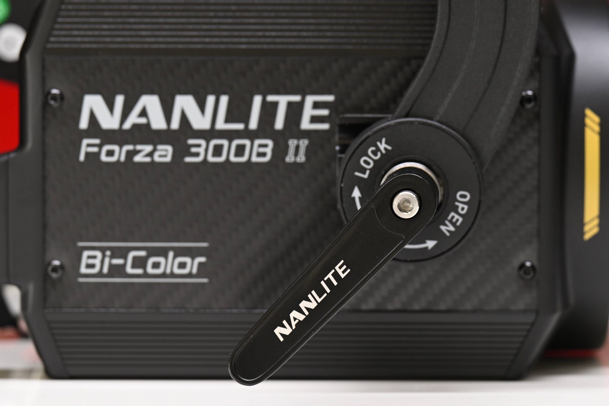 Nanlite Forza 300B II 23 - Newsshooter