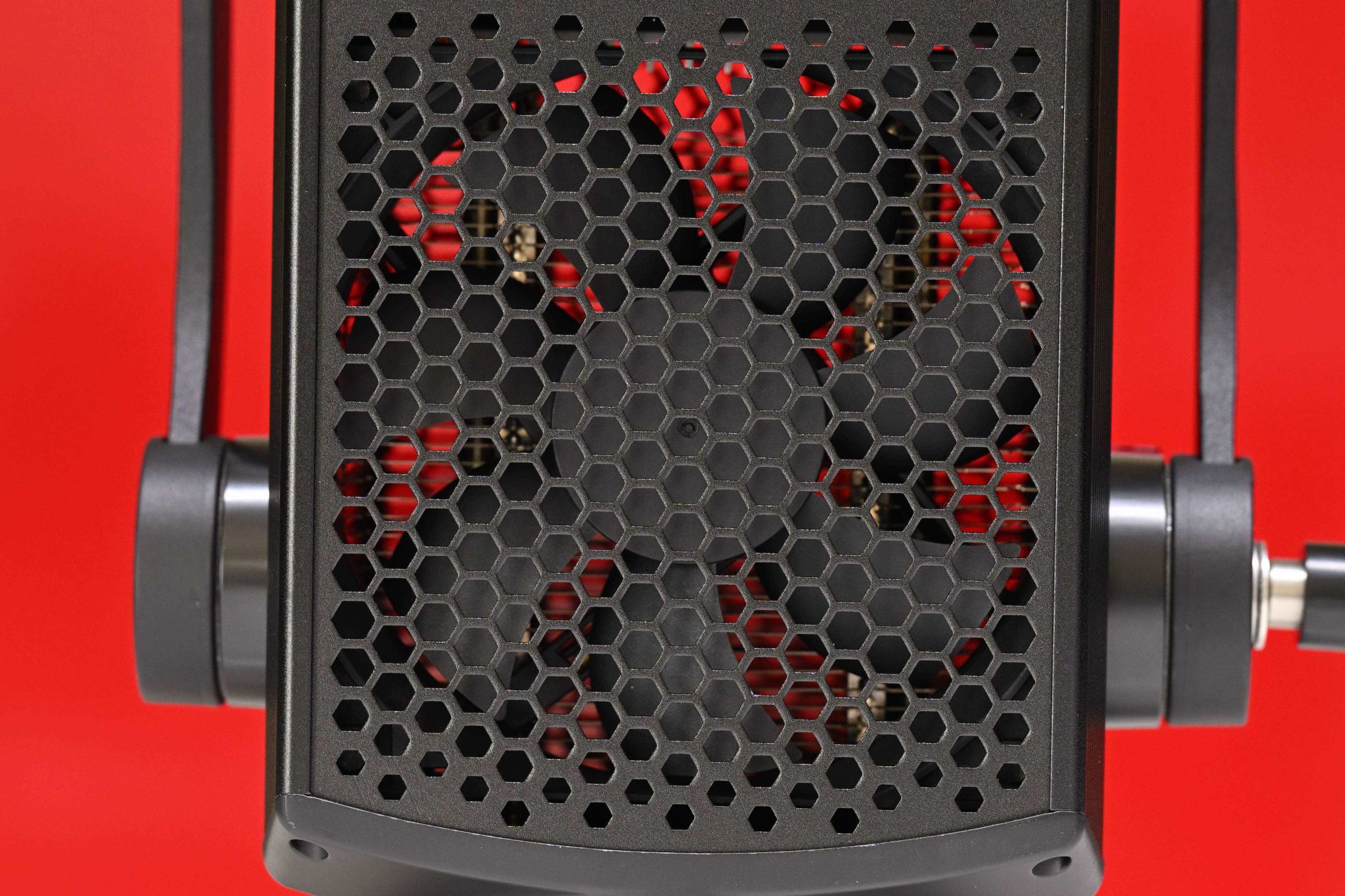 Nanlite Forza 300B II 31 - Newsshooter