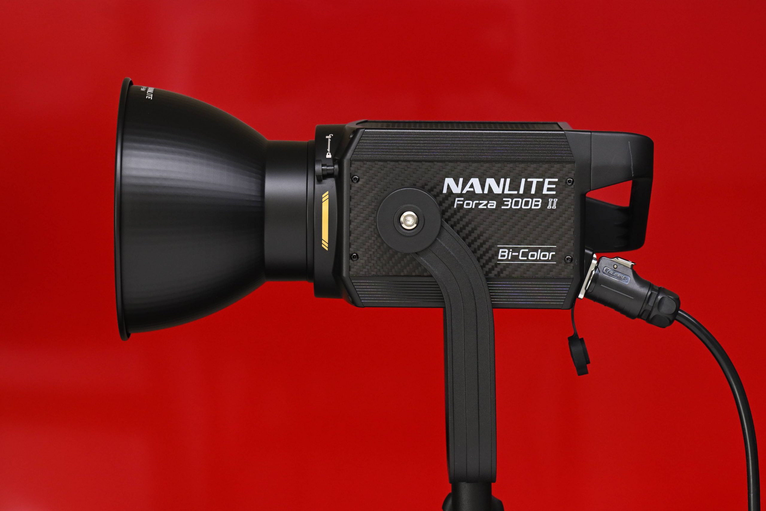 Nanlite Forza 300B II 40 - Newsshooter
