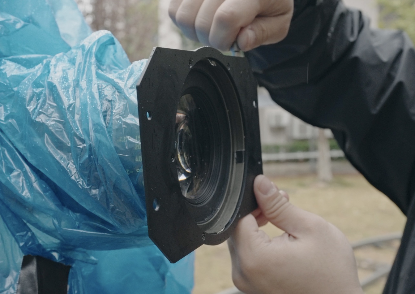 Movmax Hurricane Rain Deflector - Newsshooter