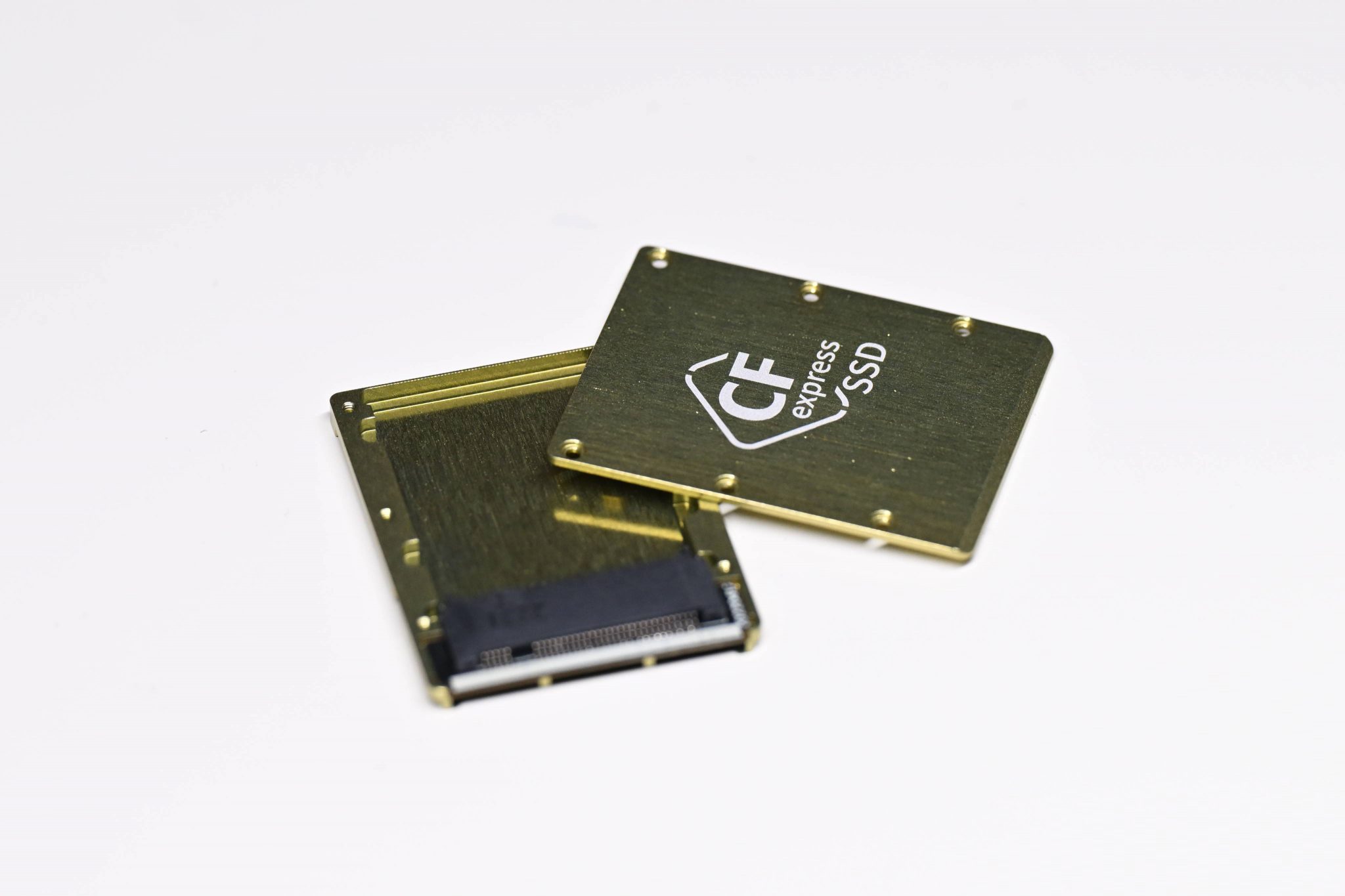 ZITAY CFexpress Type B Card to NVME M.2 2230 SSD Adapter Review - Newsshooter