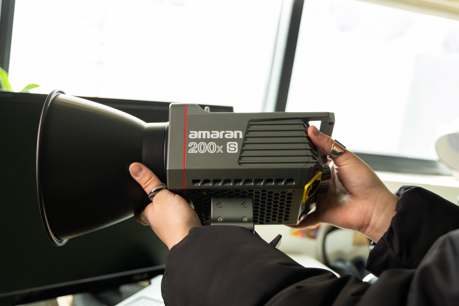 amaran S series 100, 200, and COB 60 get dual-blue LED chipset upgrades ...