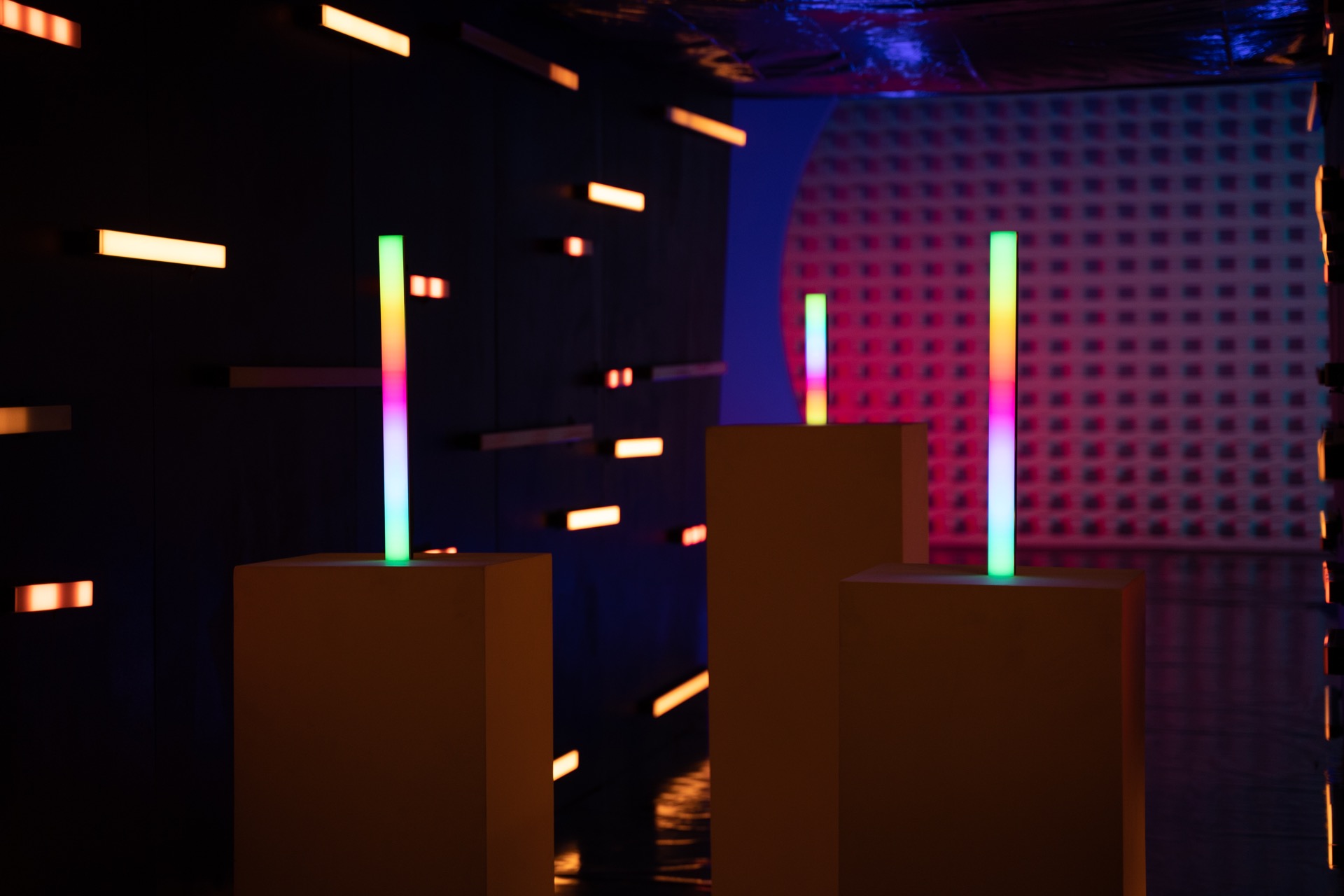 Aputure INFINIBAR an RGBWW full-color LED pixel bar - Newsshooter