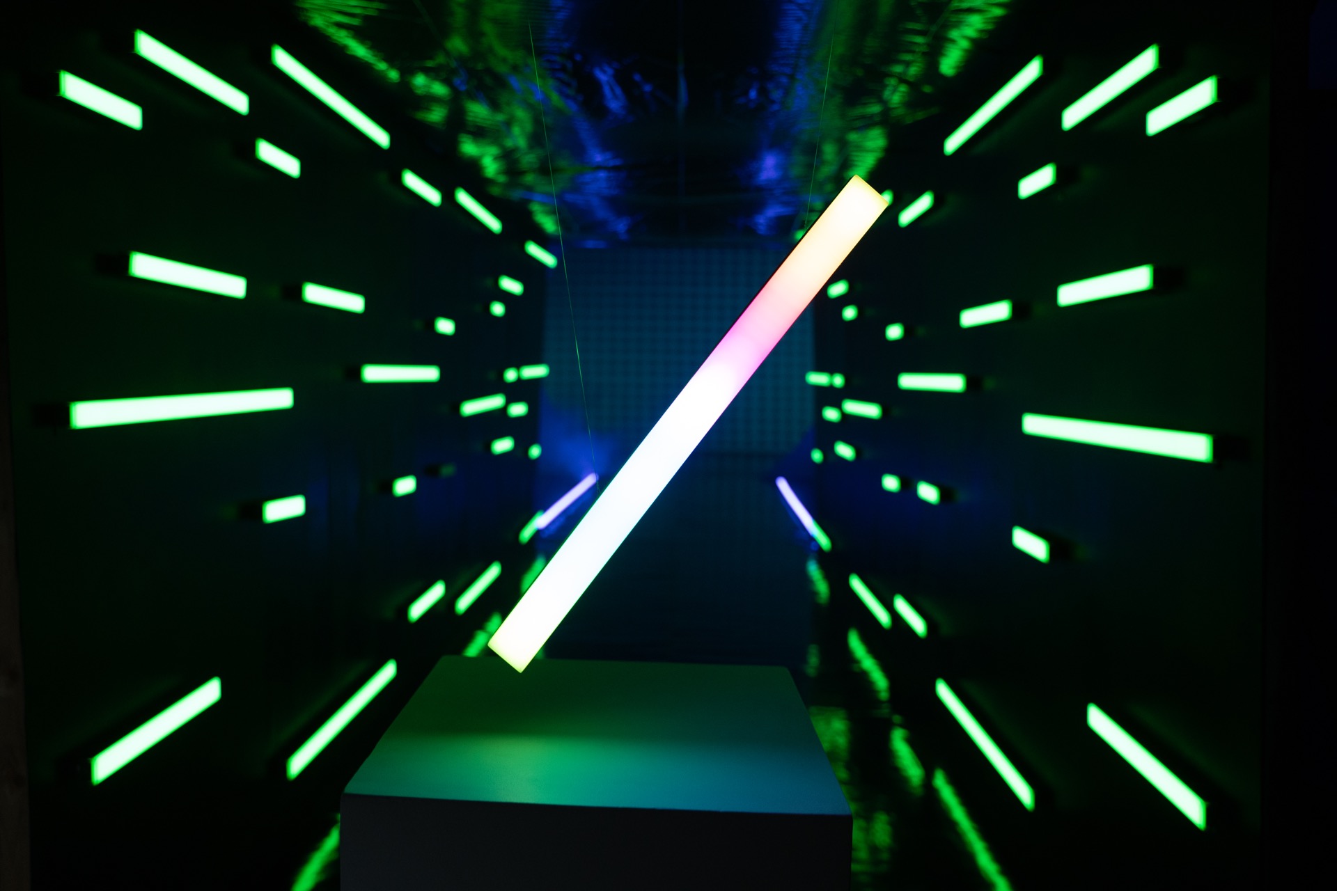 Aputure INFINIBAR an RGBWW full-color LED pixel bar - Newsshooter