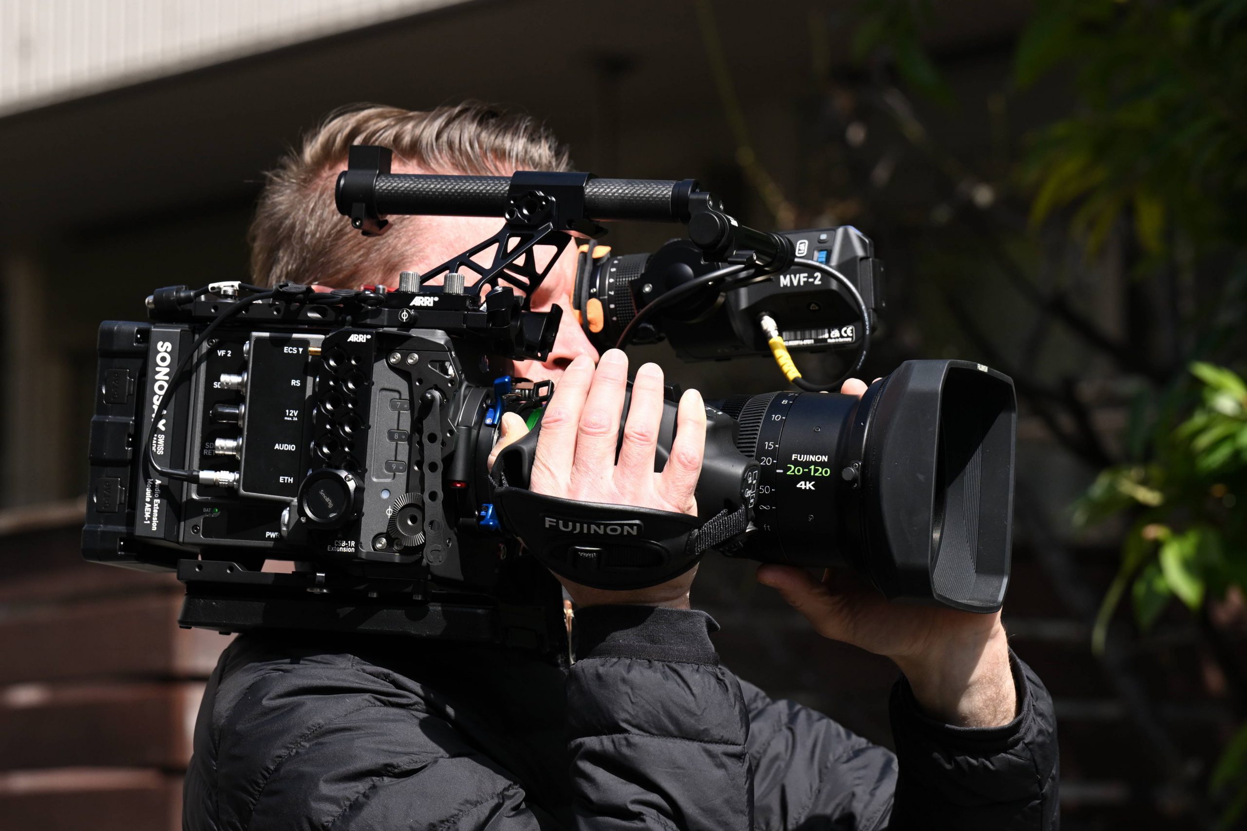 SWIT BIVO B Mount Batteries 33 - Newsshooter