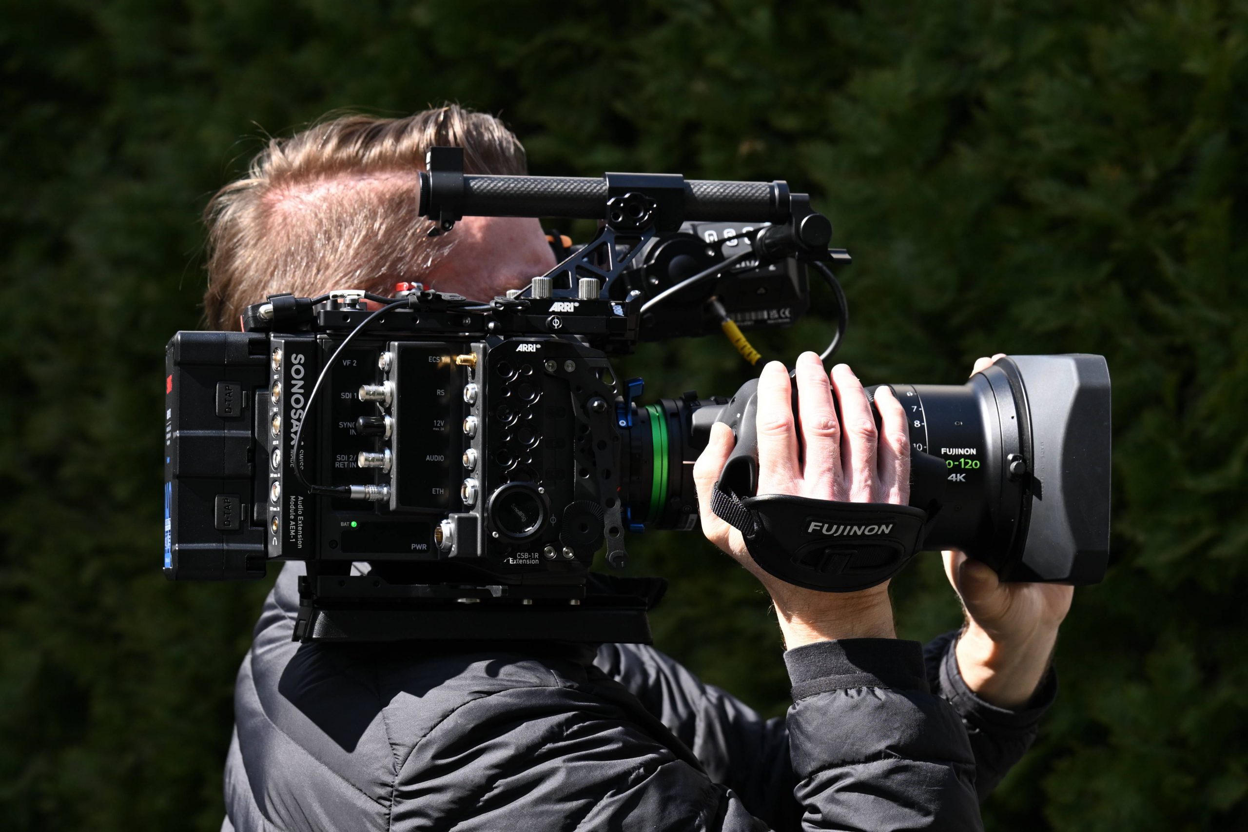 SWIT BIVO B Mount Batteries 33 49 - Newsshooter