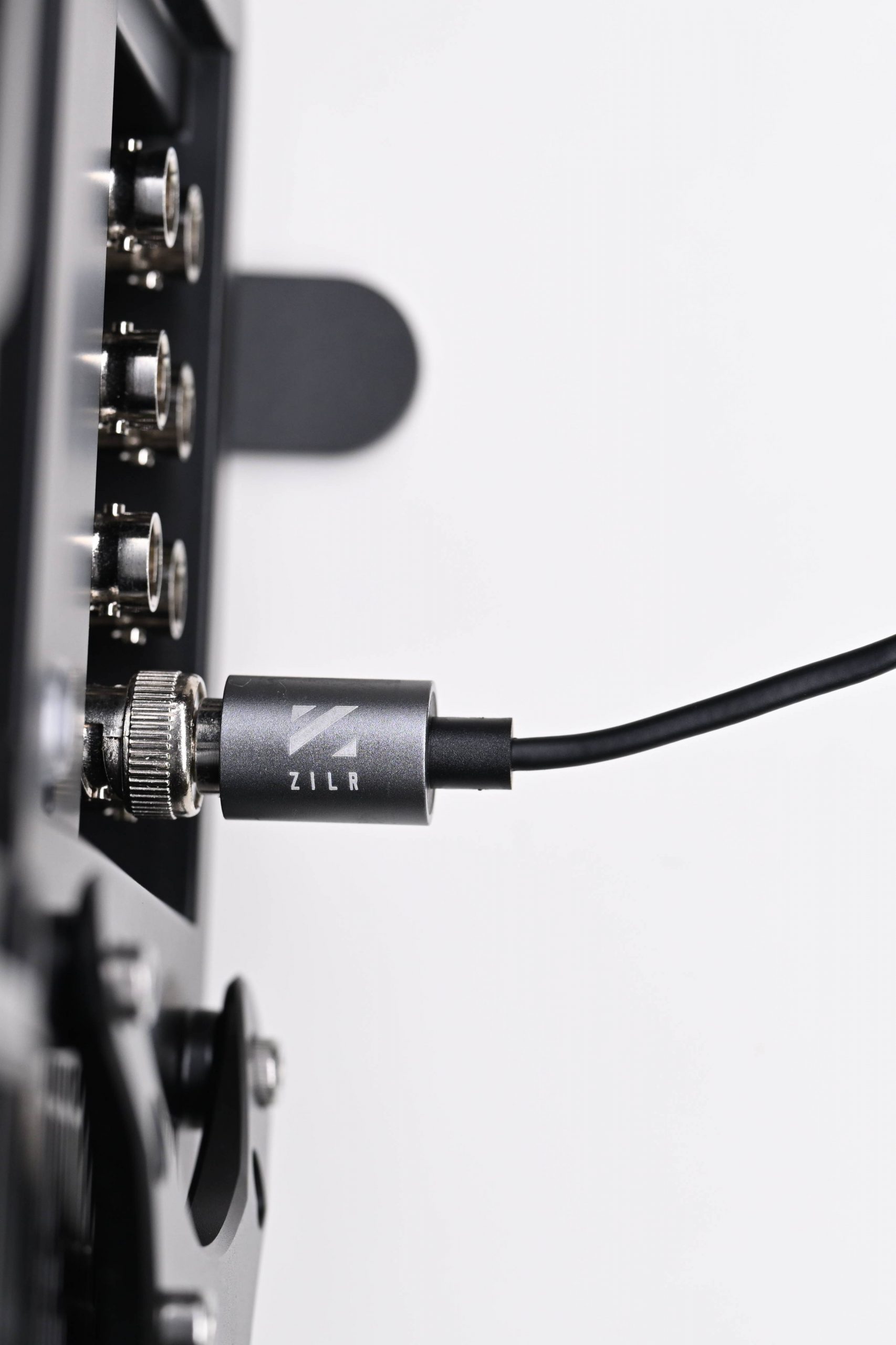 ZILR 12G-SDI BNC Cable Review - Newsshooter