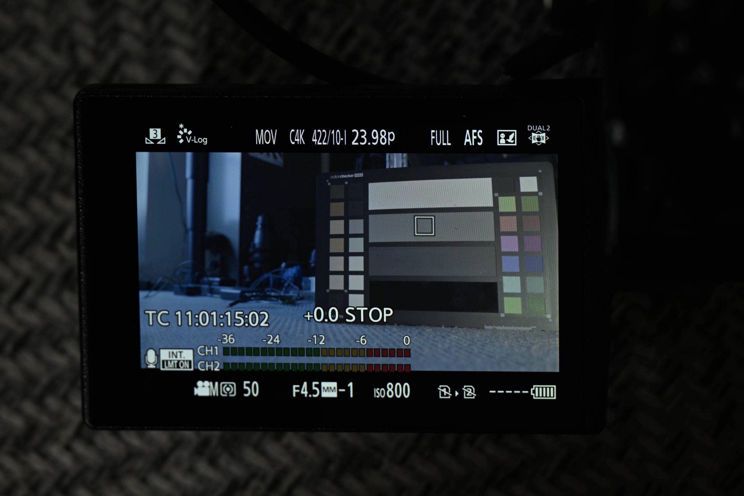 EL ZONE 48 01 - Newsshooter