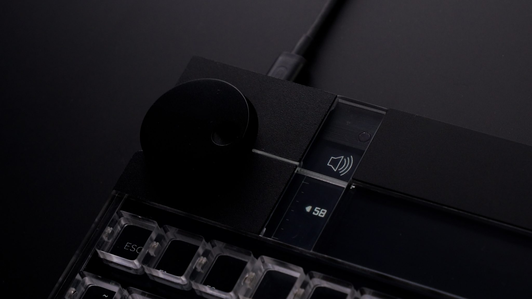 Flux Keyboard - A transparent keyboard with integrated display that ...