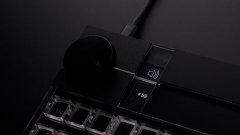 Flux Keyboard - A transparent keyboard with integrated display that ...