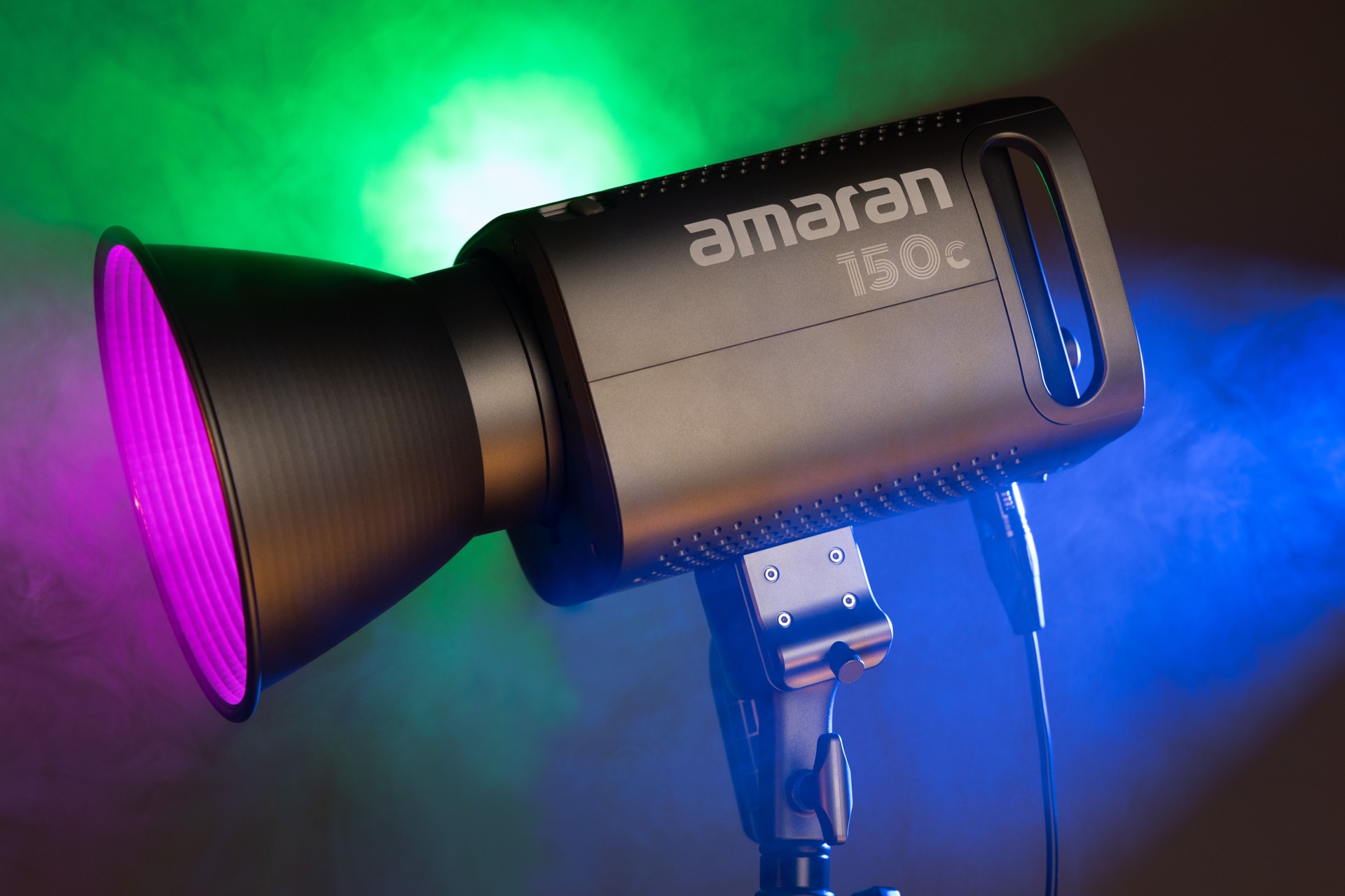 amaran 150c & 300c RGBWW & Spotlight SE Announced - Newsshooter