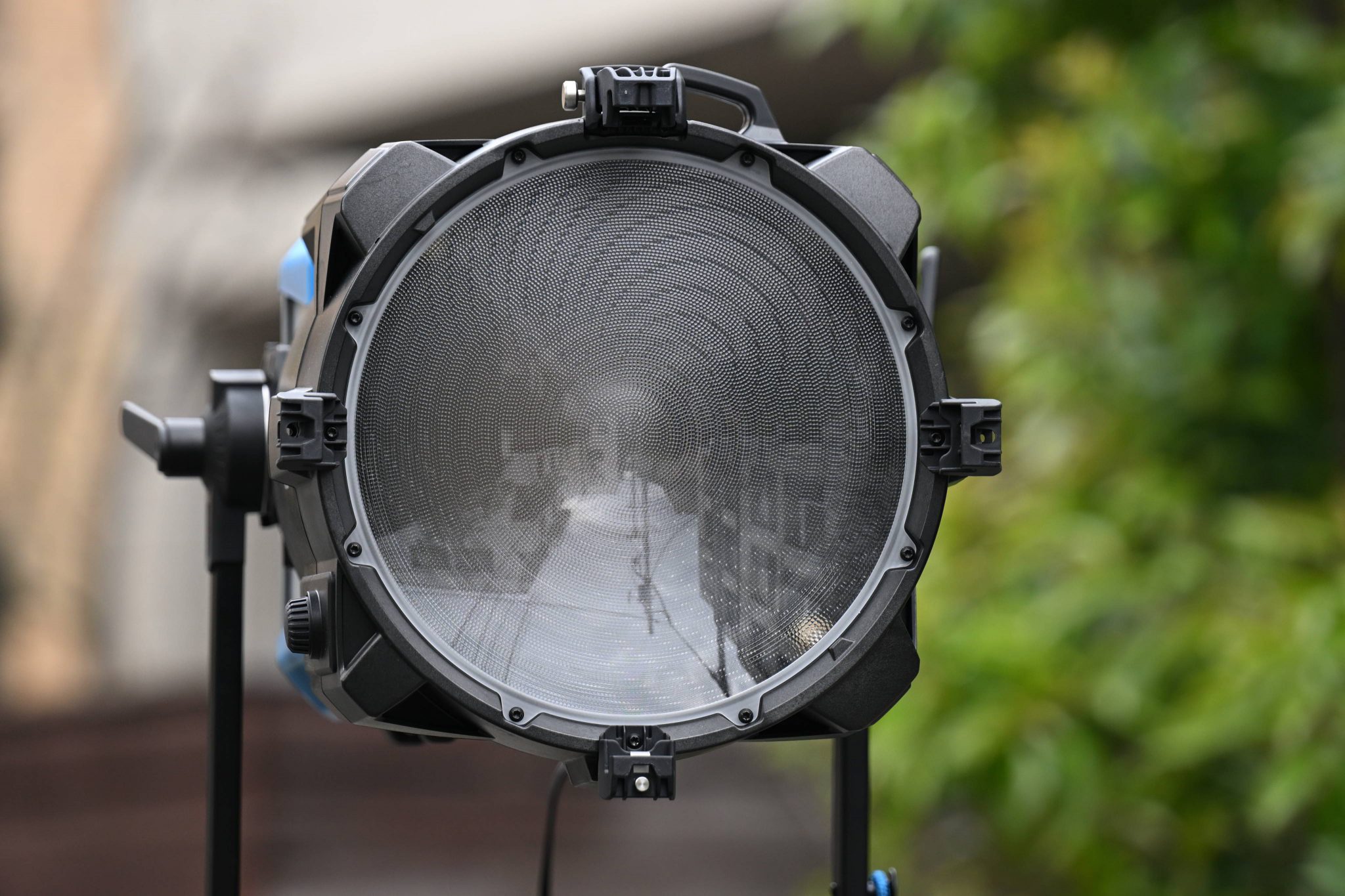 ARRI Orbiter Fresnel Review - Newsshooter