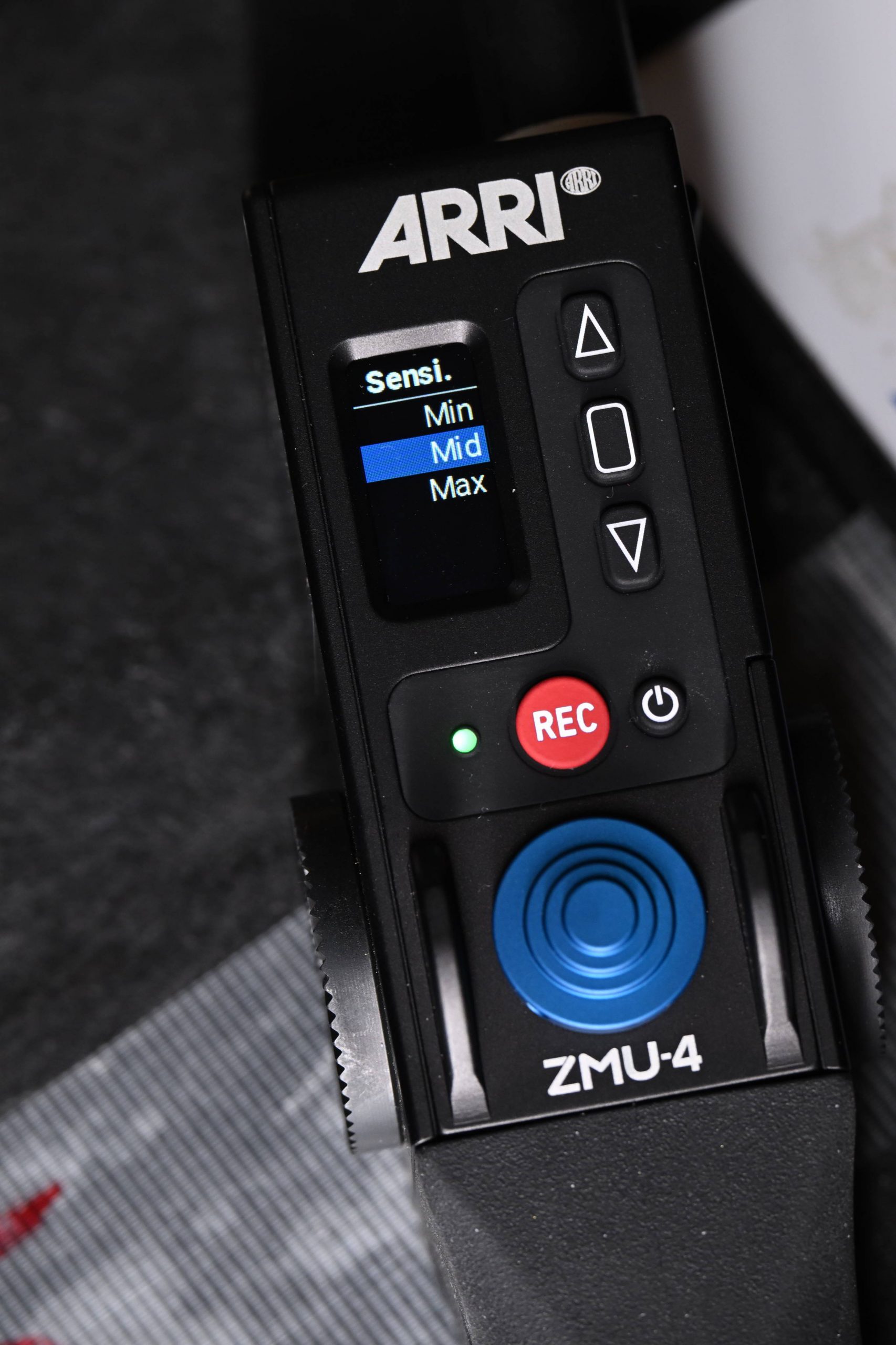 ARRI ZMU 4 Zoom Command 138 01 - Newsshooter
