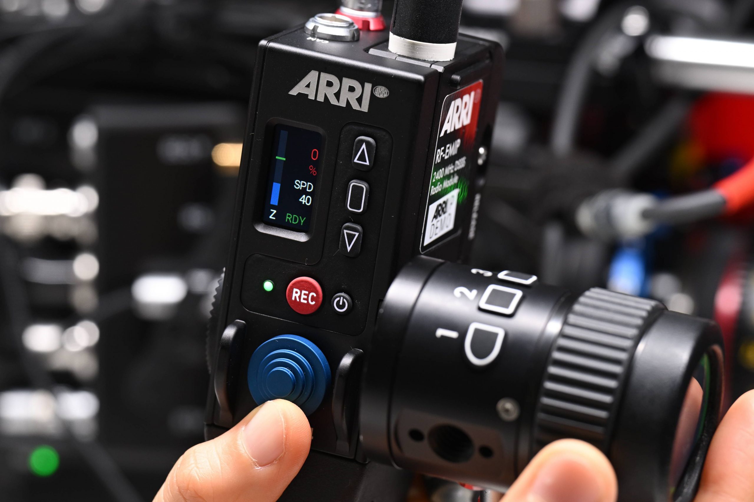ARRI ZMU 4 Zoom Command 90 - Newsshooter