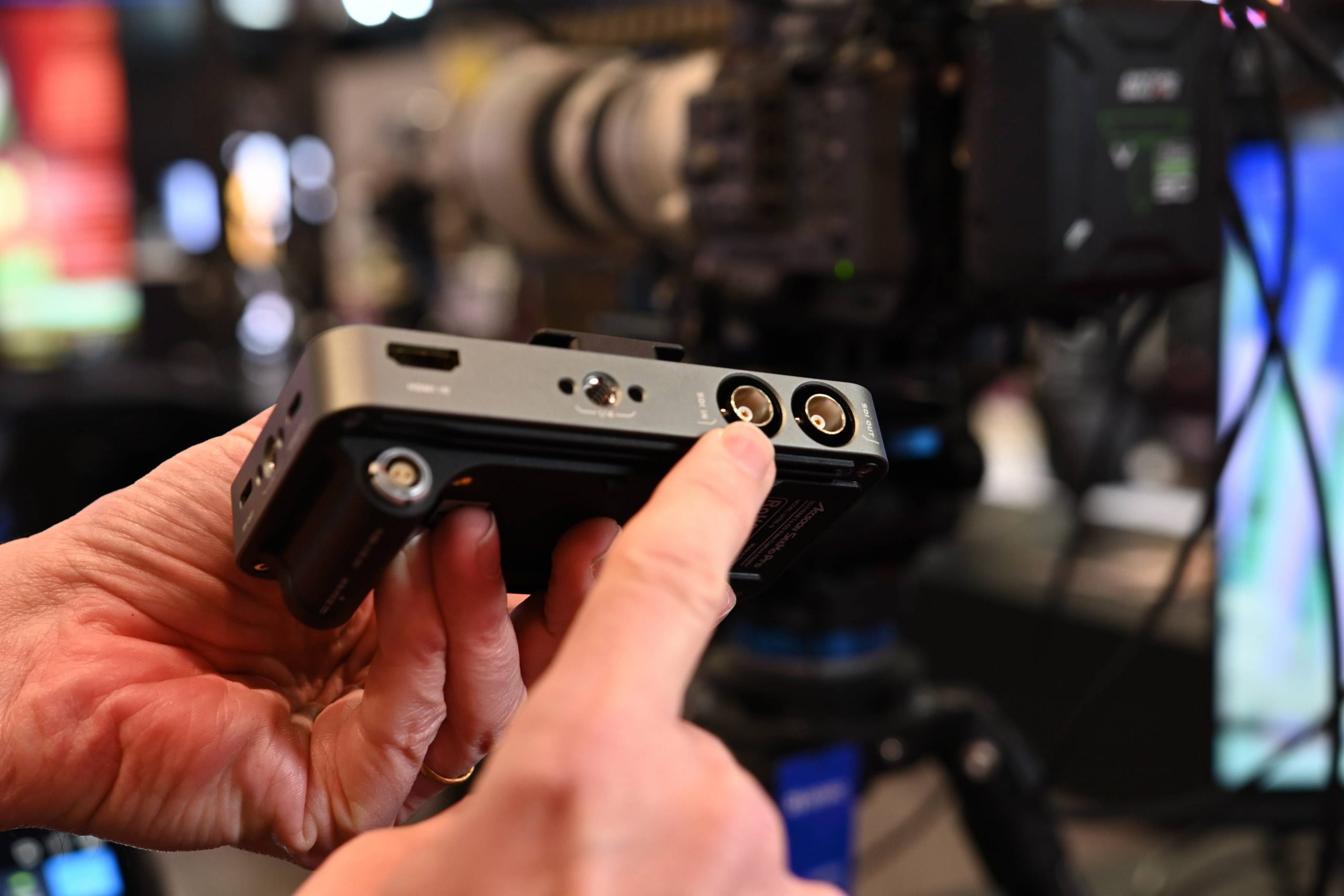 Accsoon SeeMo Pro SDI First Look at NAB 2023 - Newsshooter