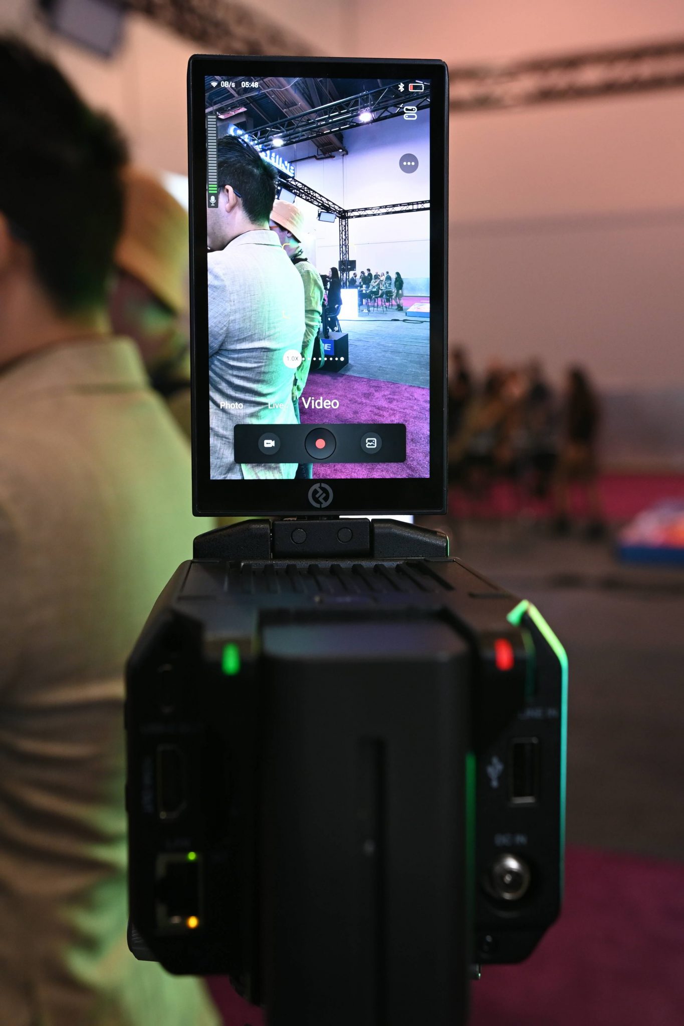 Hollyland VenusLiv & VenusLiv Air Live Streaming Cameras - Newsshooter