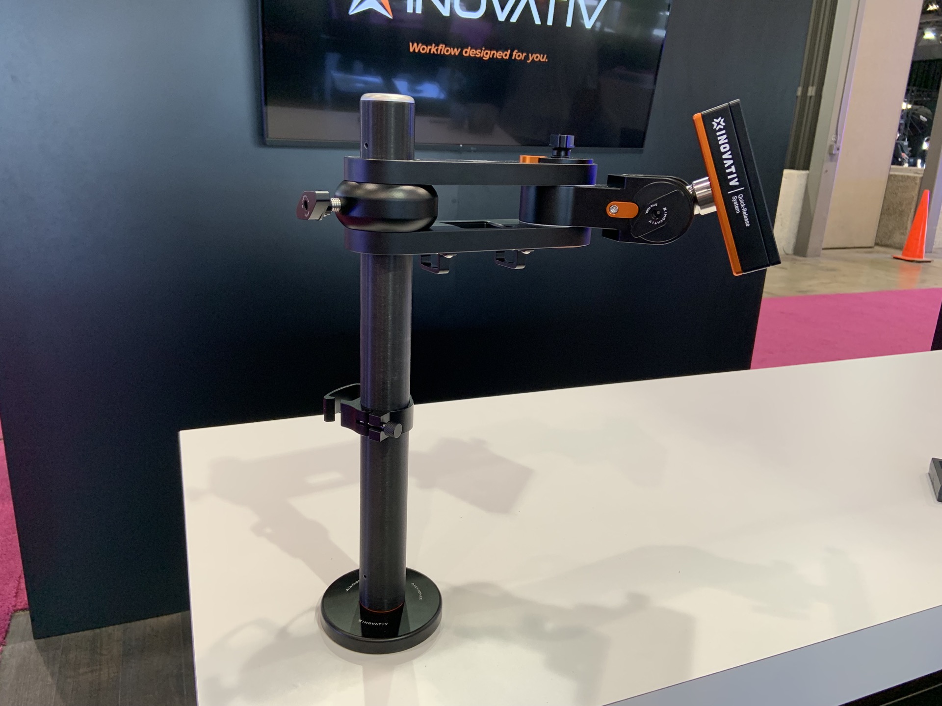 INOVATIV Workstation and Cart Monitor System - Newsshooter