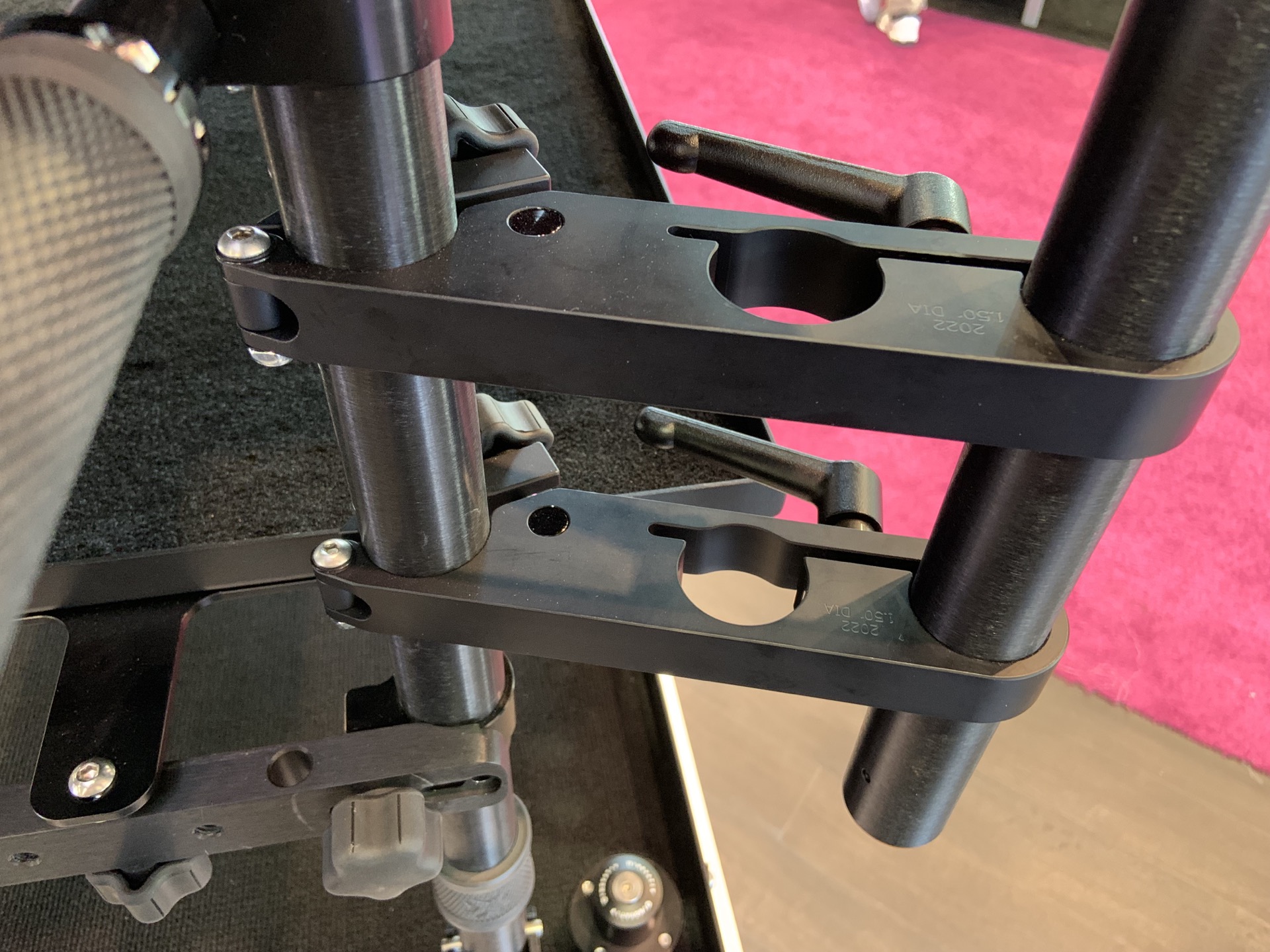INOVATIV Workstation and Cart Monitor System - Newsshooter