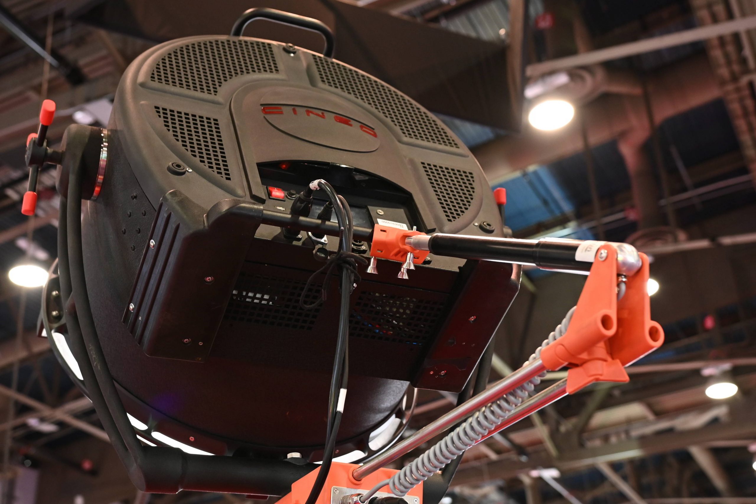 Matthews Litemover first look at NAB 2023 - Newsshooter