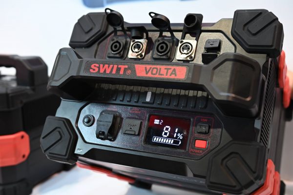 SWIT Volta Modular Cine Floor Battery - Newsshooter