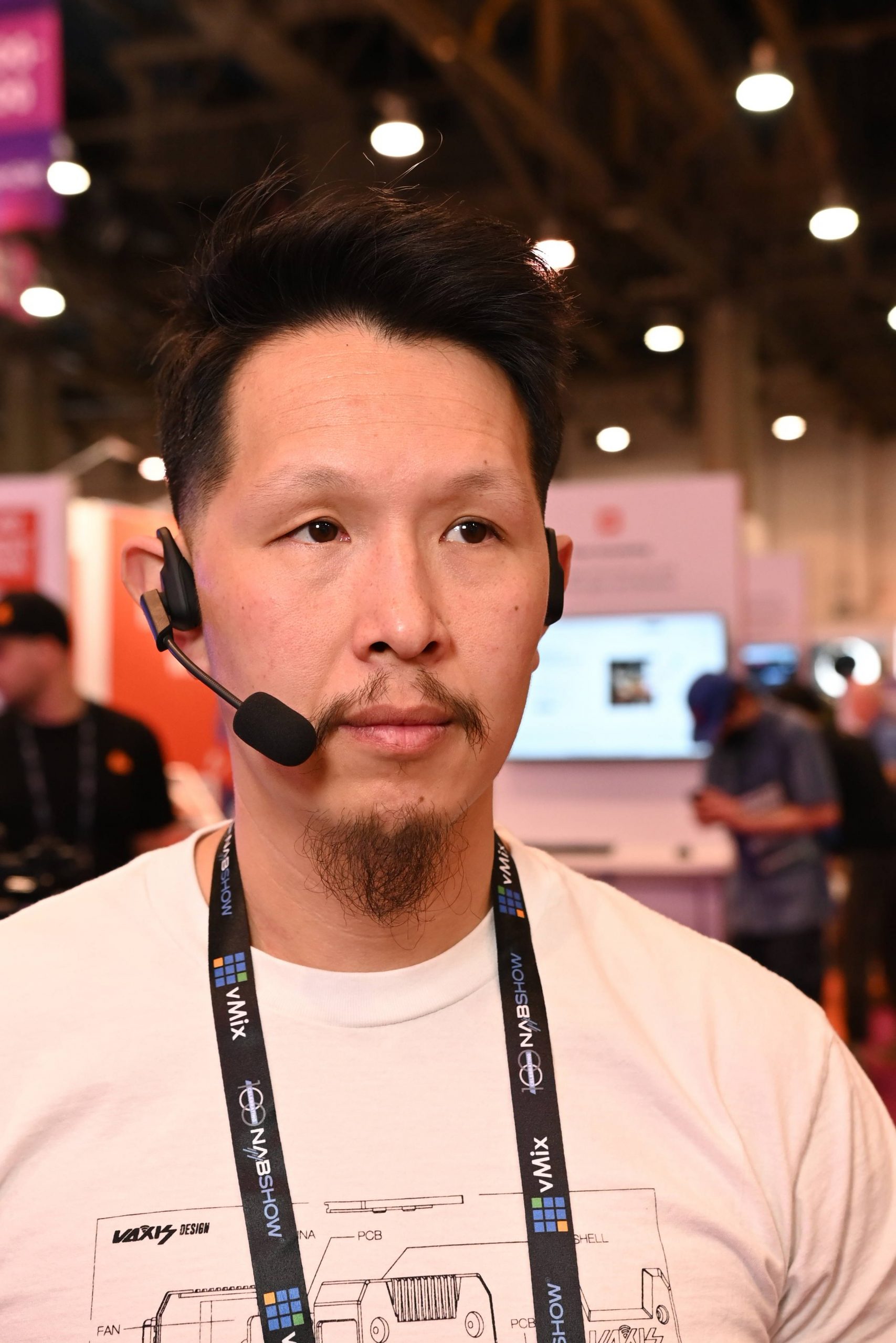 Vaxis Opencom V1 Duplex Headsets - Newsshooter