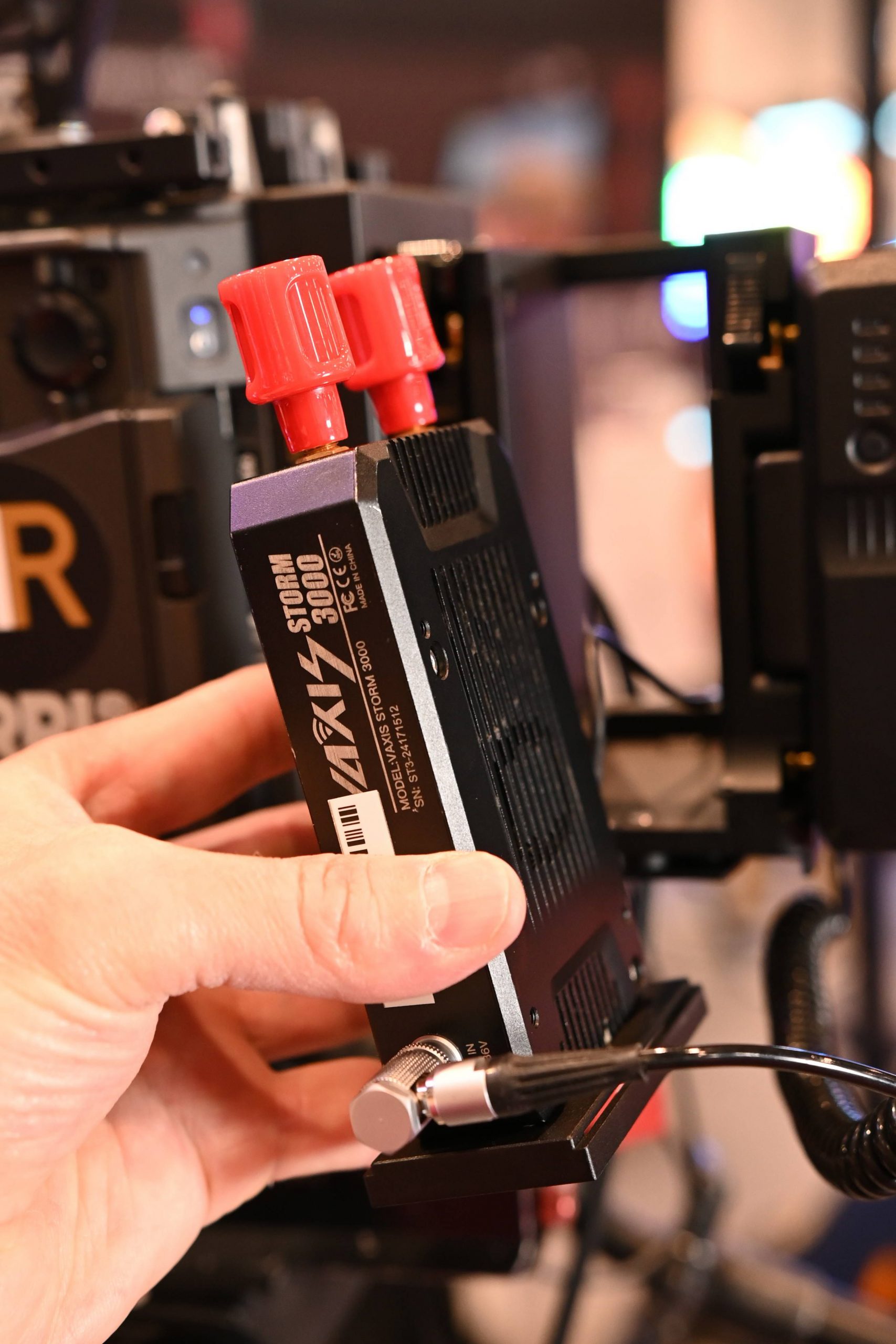 Vaxis Wireless TX Cradle for the ARRI Alexa 35 - Newsshooter