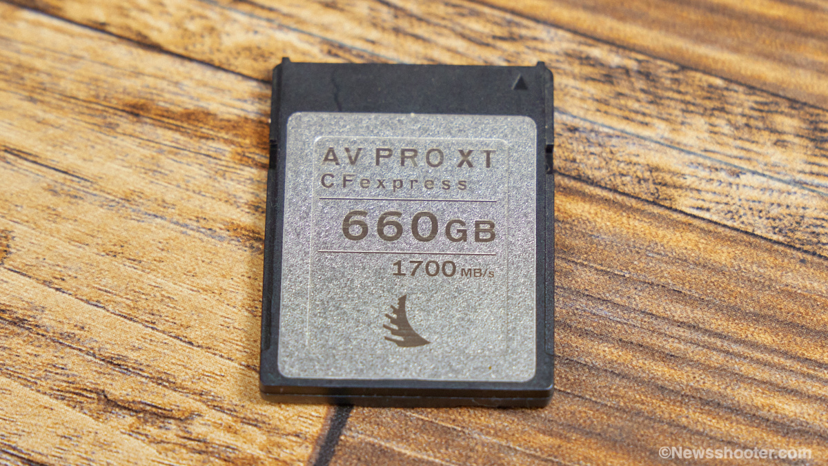 Sabrent Rocket CFX Type B Memory Card & Thunderbolt 3 CFexpress Type-B ...