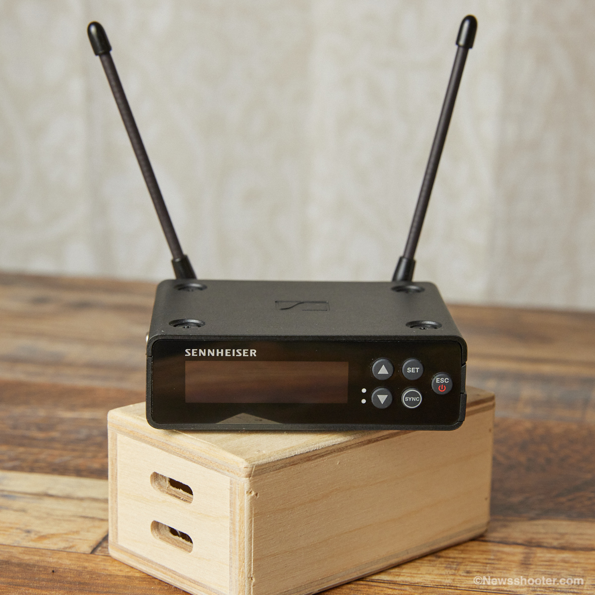 Sennheiser UHF EW-DP ENG Body Pack and Plug-on Transmitter Wireless Kit ...