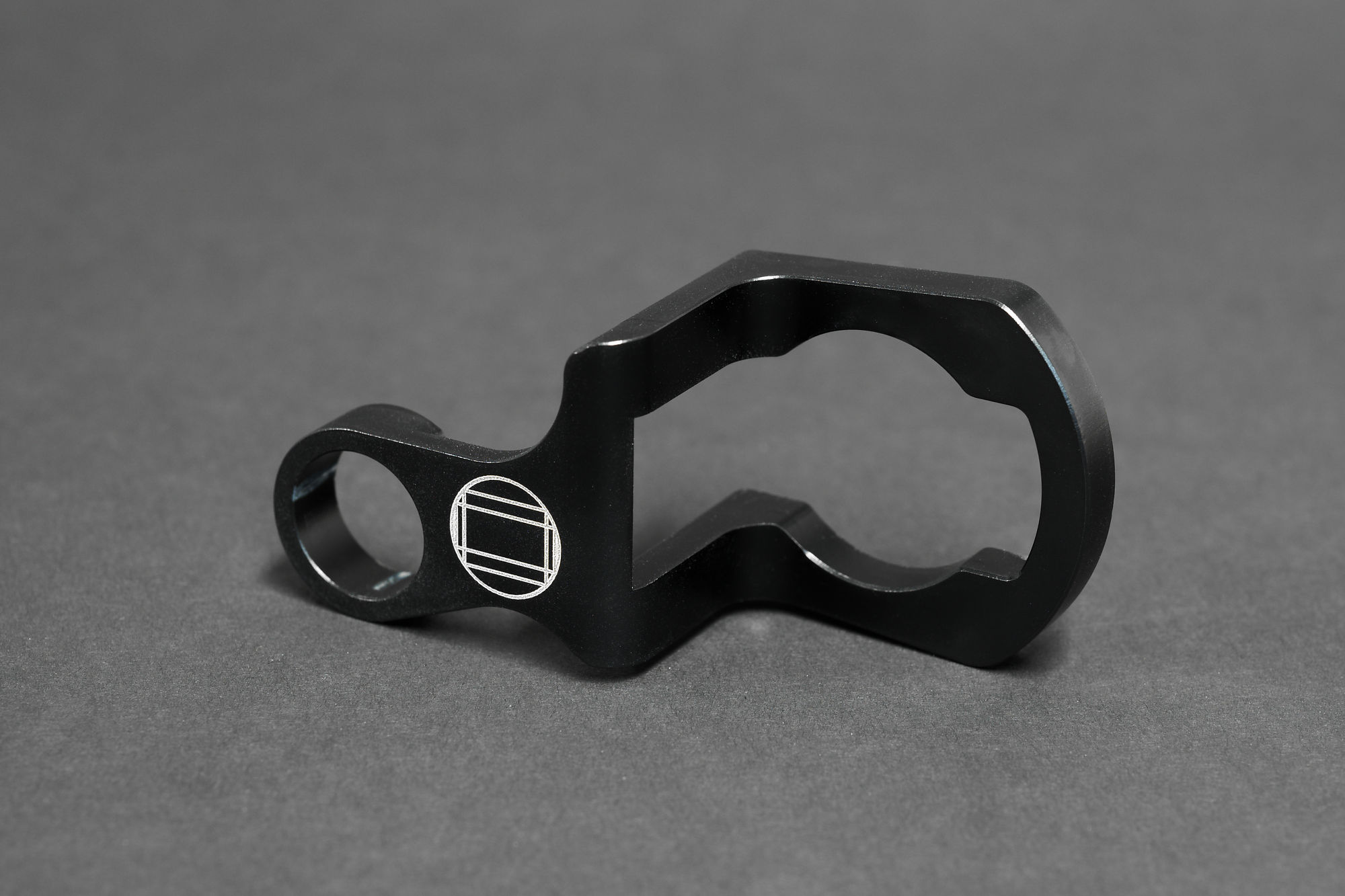 Full Frame Camera Co. Sony FX6 monitor fix– Flop Stop - Newsshooter