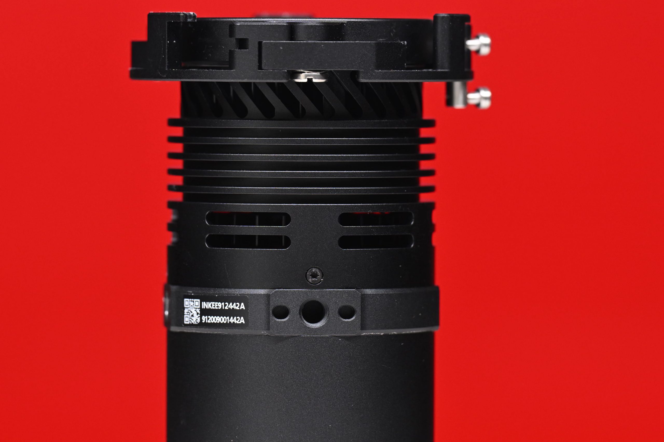 INKEE Gold Crow 10 10 - Newsshooter
