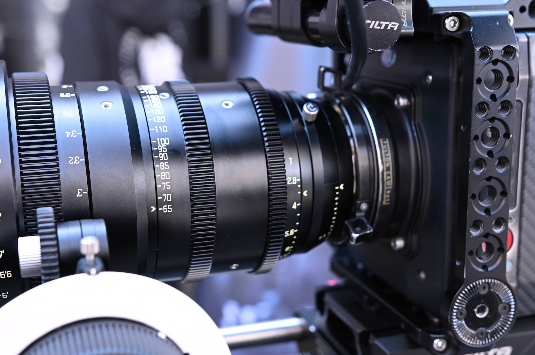 DZOFilm 65-280mm T2.9-3.5 Tango S35 Zoom & 12mm T2.8 Vespid Prime First Look - Newsshooter