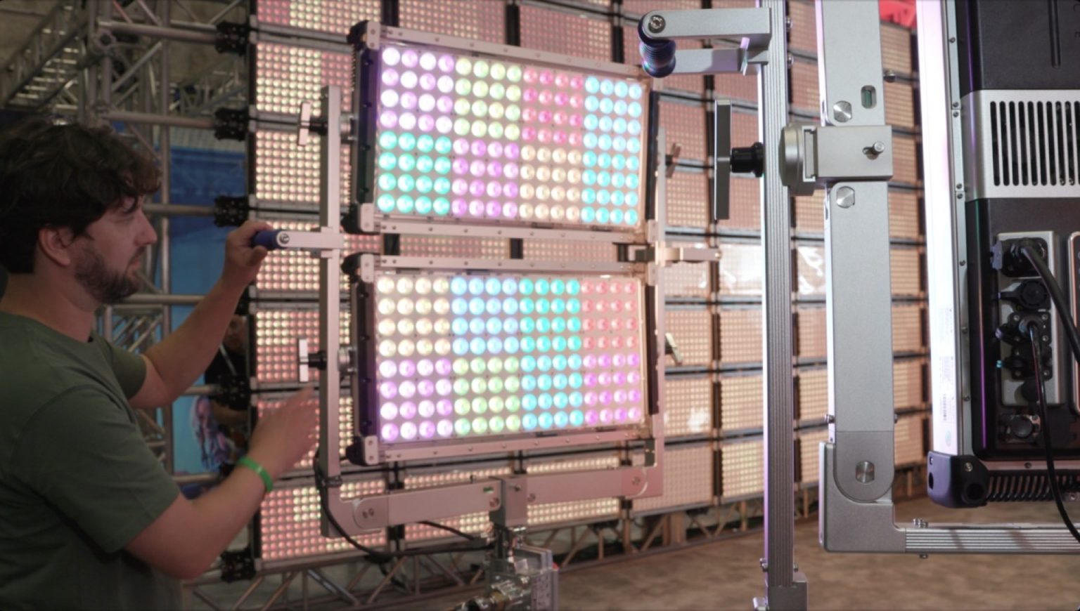 Creamsource Releases double and triple yoke for VORTEX 8 - Newsshooter