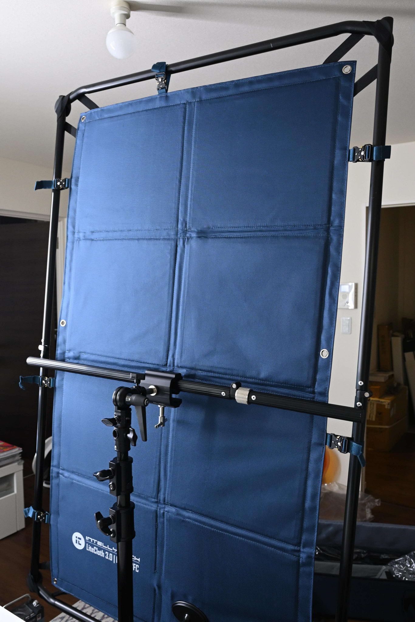 Intellytech MEGA-8 LITECLOTH 3.0 Review - Newsshooter
