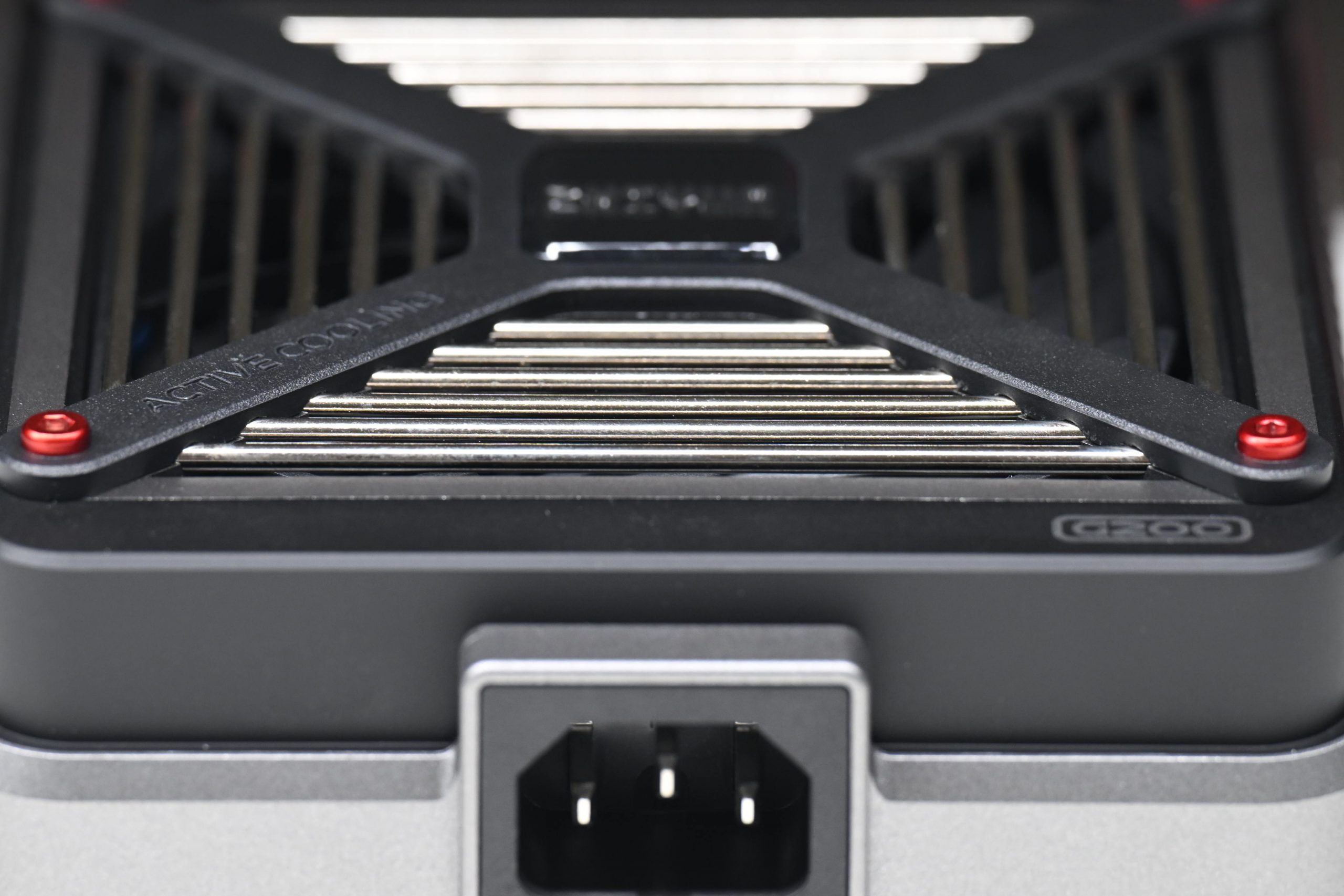 ZHIYUN MOLUS G200 200W LED Light Review - Newsshooter