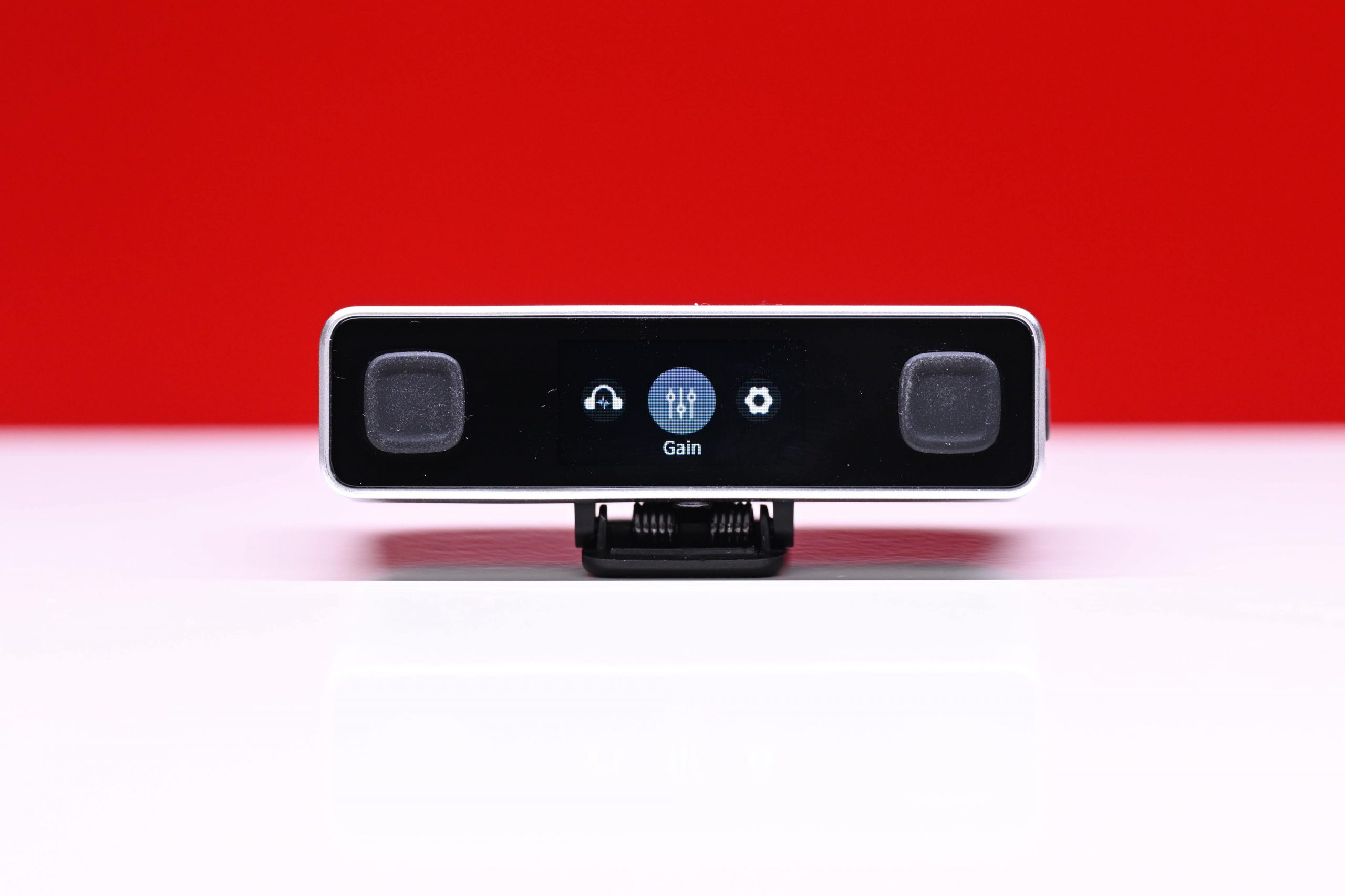 Ulanzi U Mic AM18 Wireless Pro Microphone 22 - Newsshooter