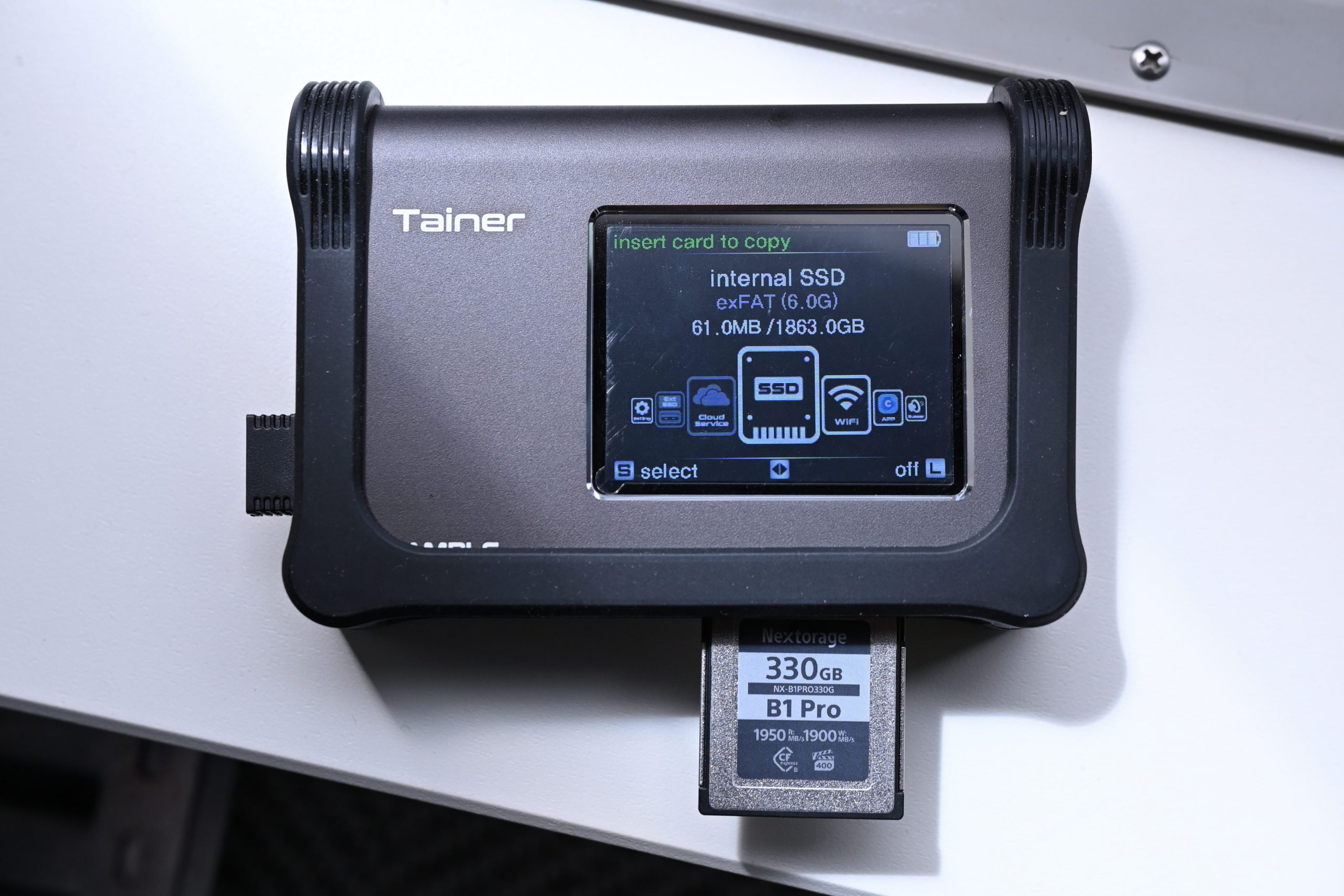 ClouZen Tainer 01 - Newsshooter