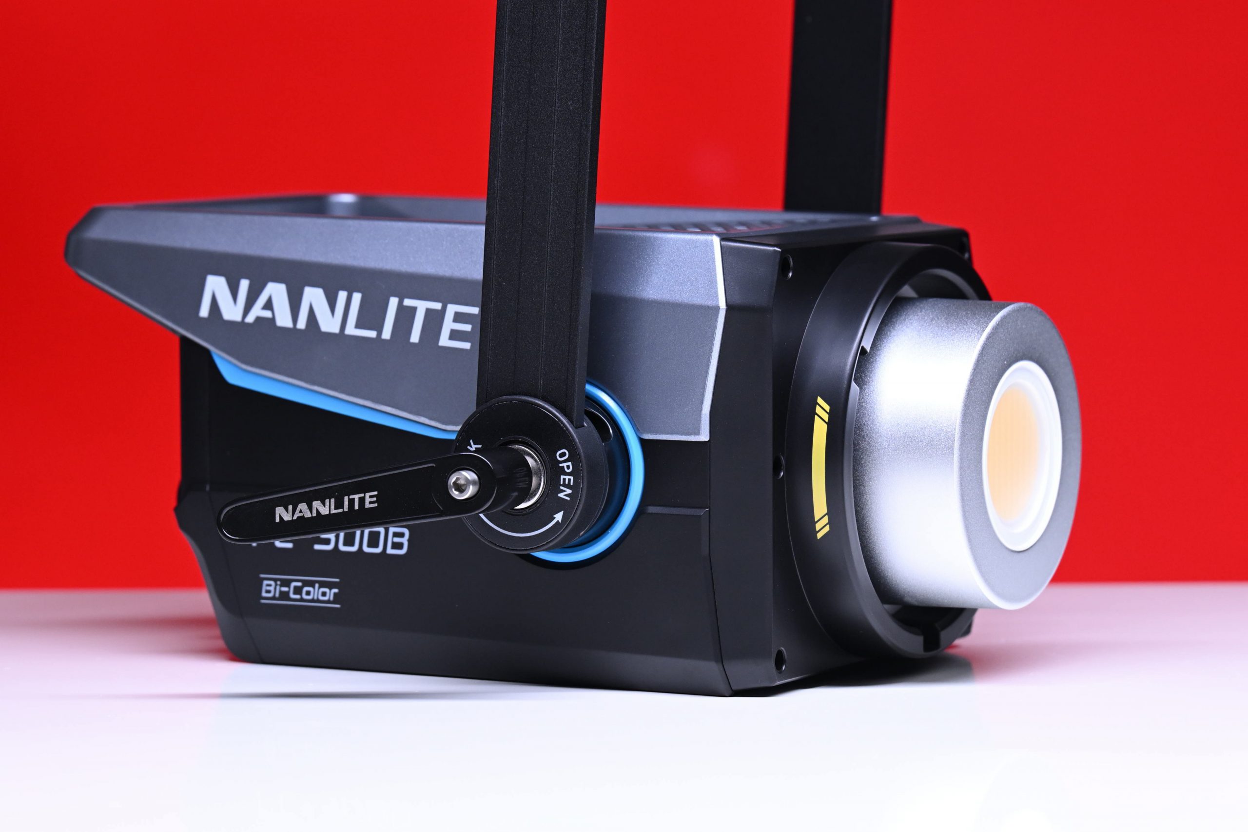 Nanlite FC-300B & FC-500B COB Spotlight Review - Newsshooter