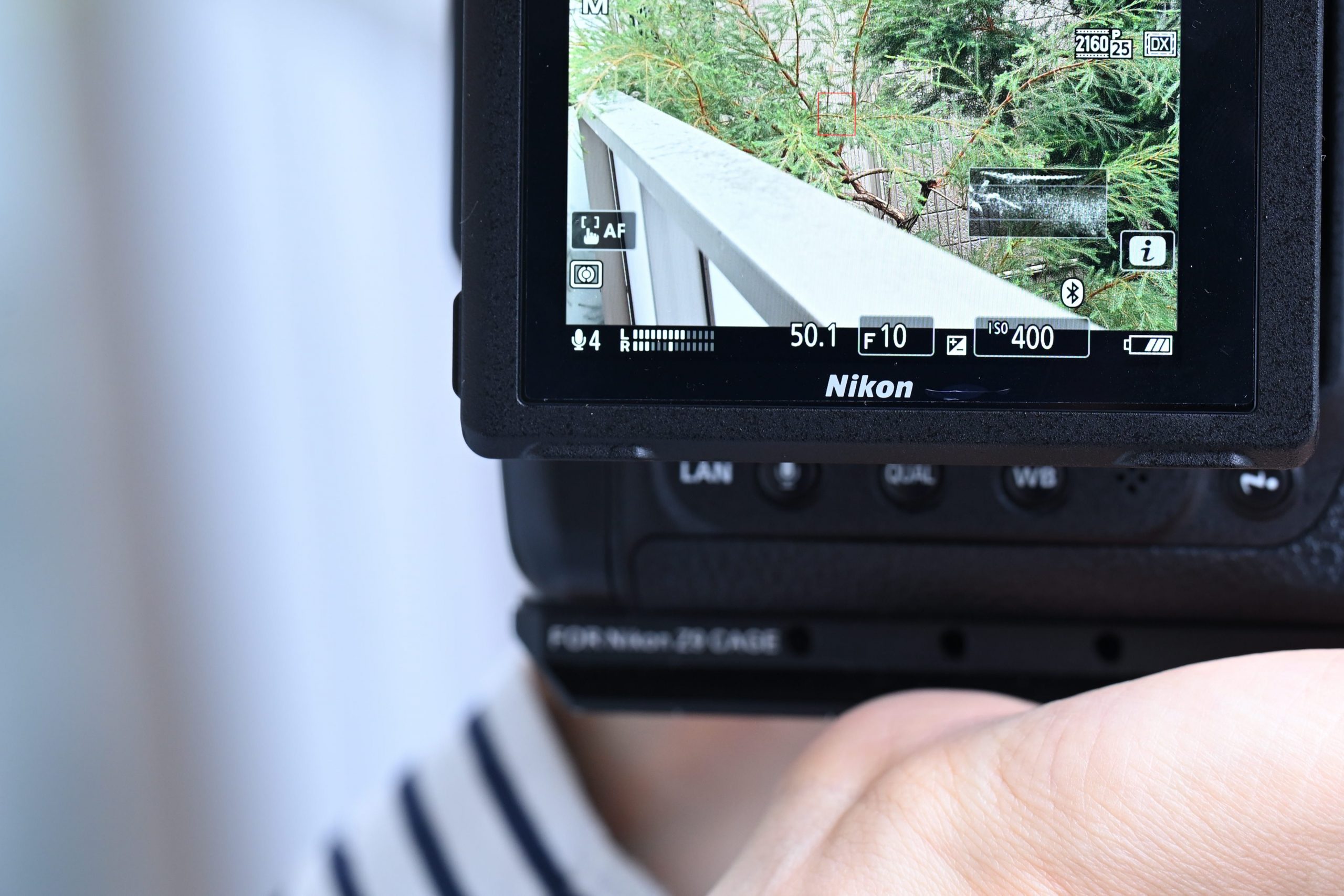 Track E 10 - Newsshooter