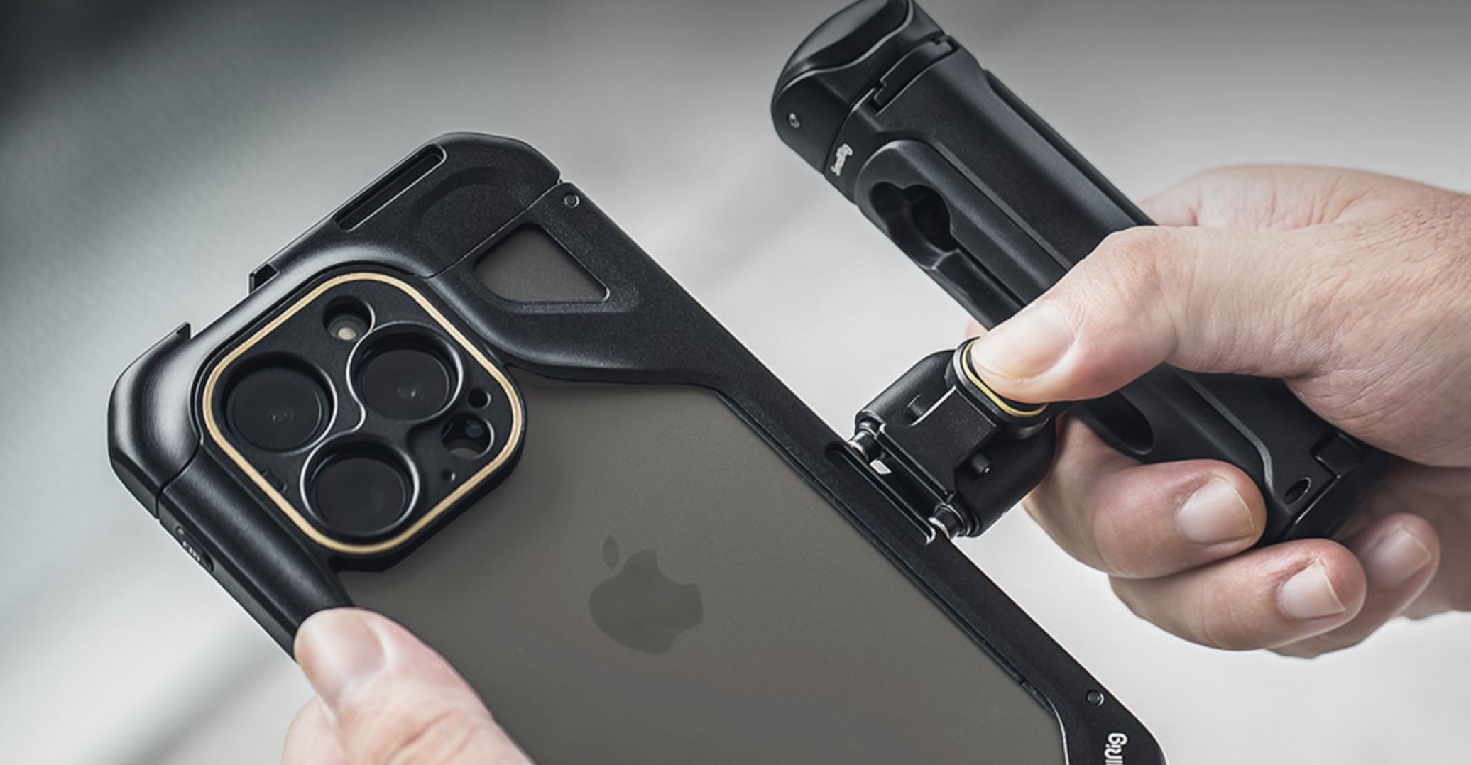 SmallRig Mobile Video Cage for the iPhone 15 Pro Max - Newsshooter