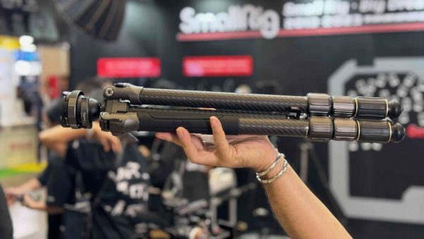 SmallRig FreeRover Carbon Fiber Photo Tripod Kit AP 100 First Look ...