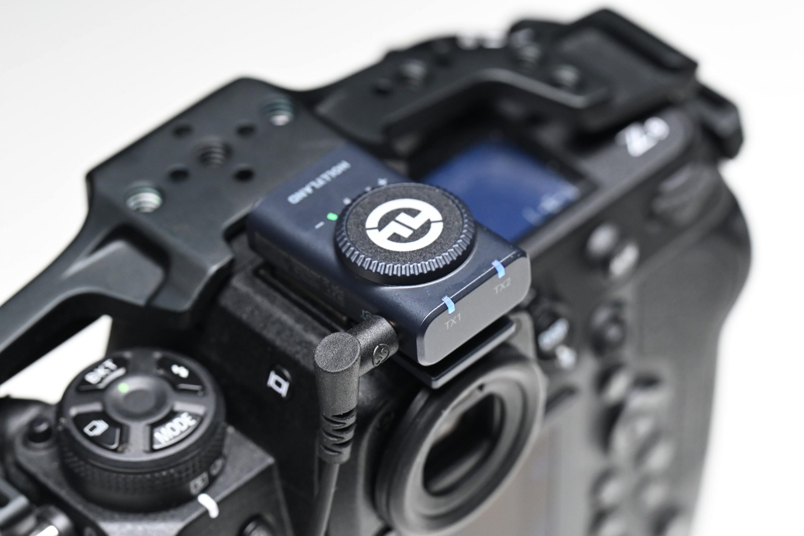 Holyland LARK M2 2614 - Newsshooter