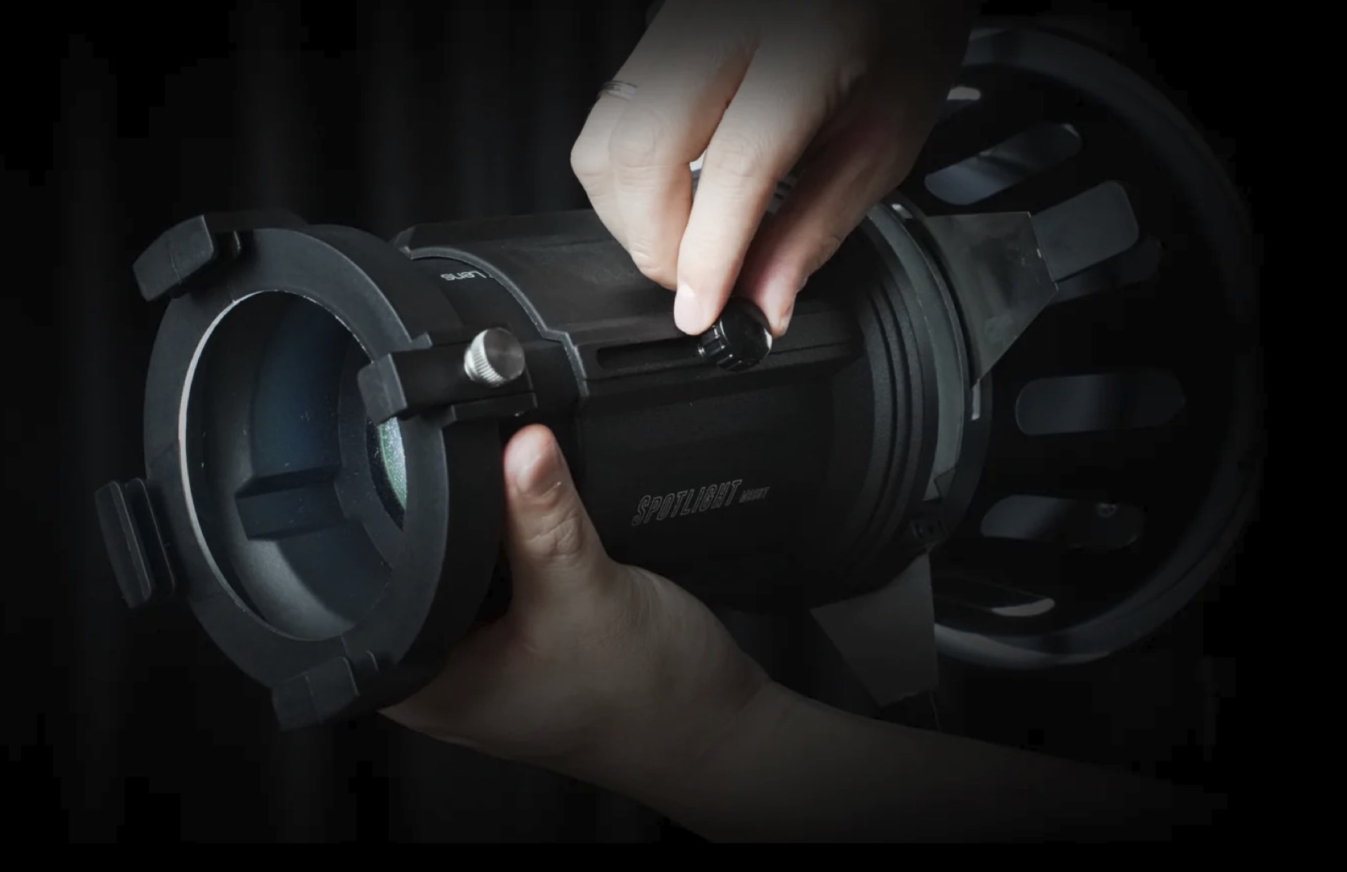 iFootage Anglerfish COB 40° Light Projector Announced - Newsshooter